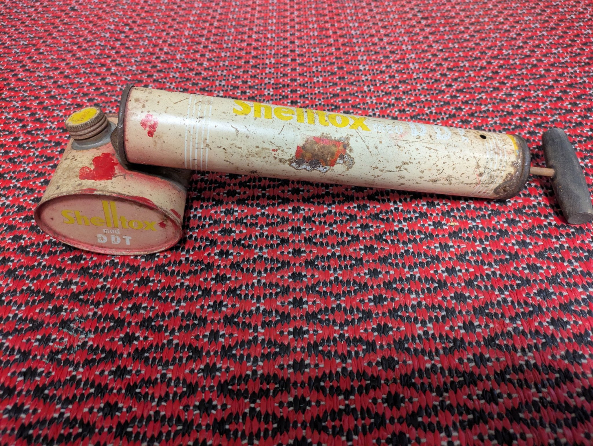 Shelltox DDT Shell - tom spruta och rengjord | Köp på Tradera (708897704)