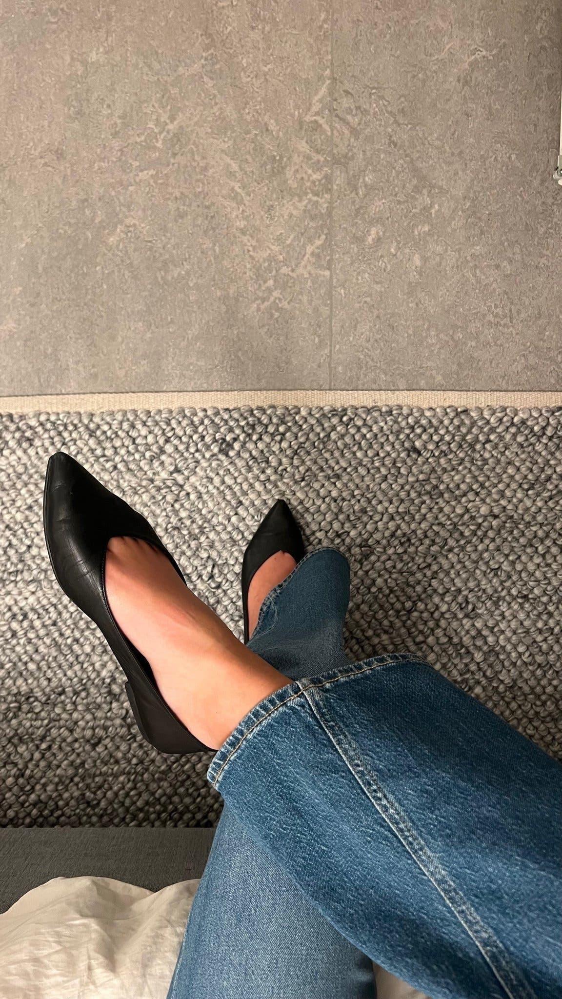 Se produkter som liknar Flattered Ballerinaskor i läd.. på Tradera ...