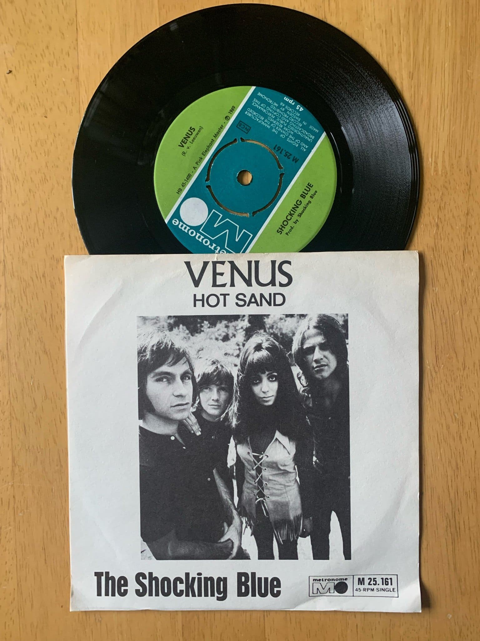 Se produkter som liknar Shocking Blue - Venus / Hot S.. på Tradera ...
