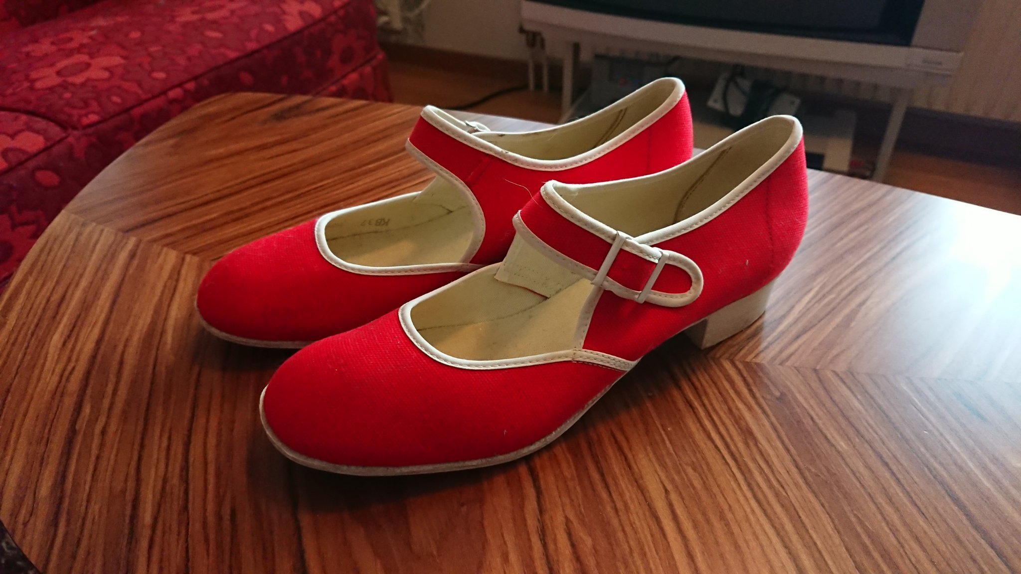 Röda skor från Tretorn 60-tal 70-tal Retro Vin.. (381283438) ᐈ Köp på ...