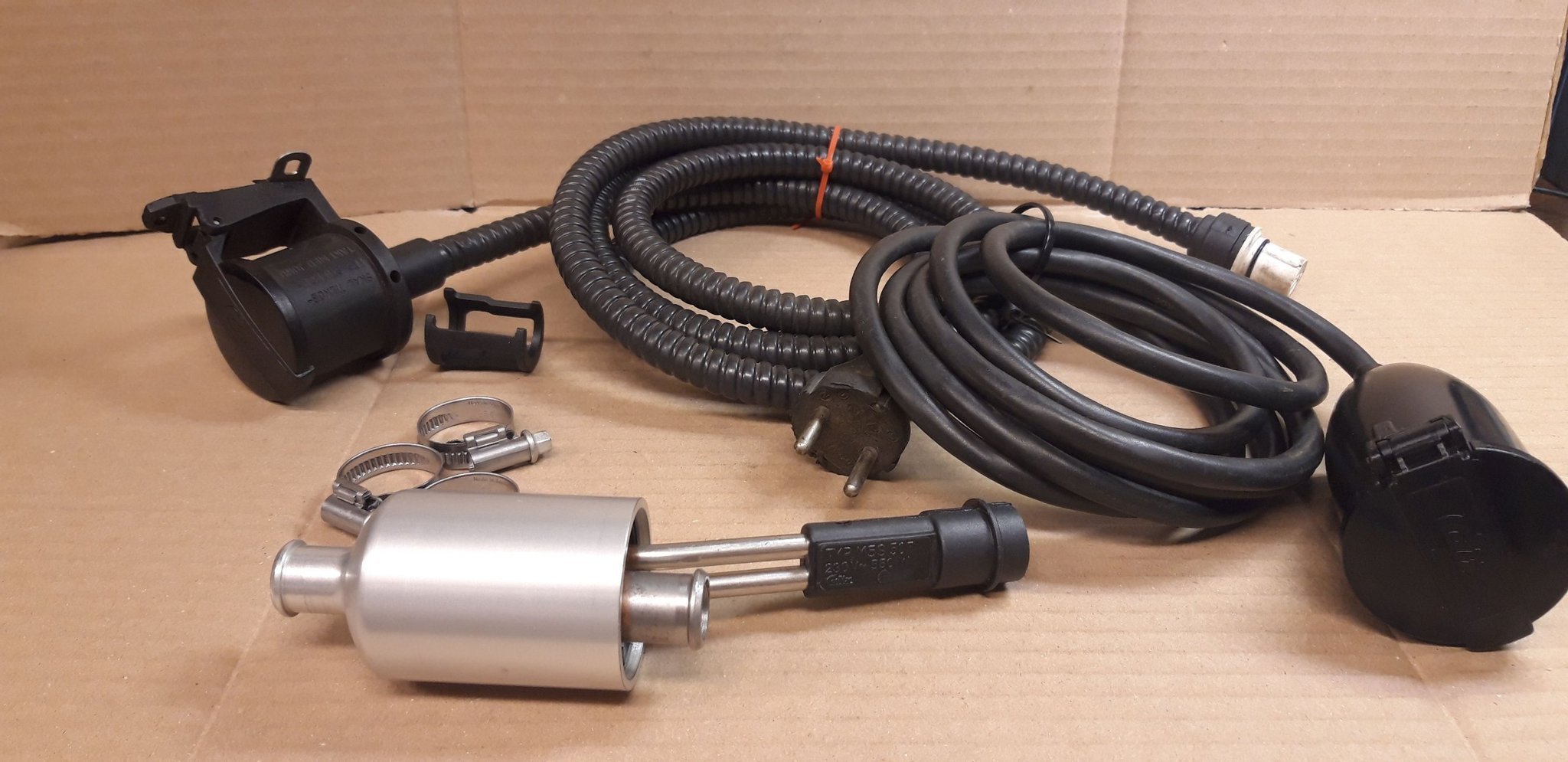 Komplett motorvärmare, slangvärmare Calix | Köp på Tradera (610605397)