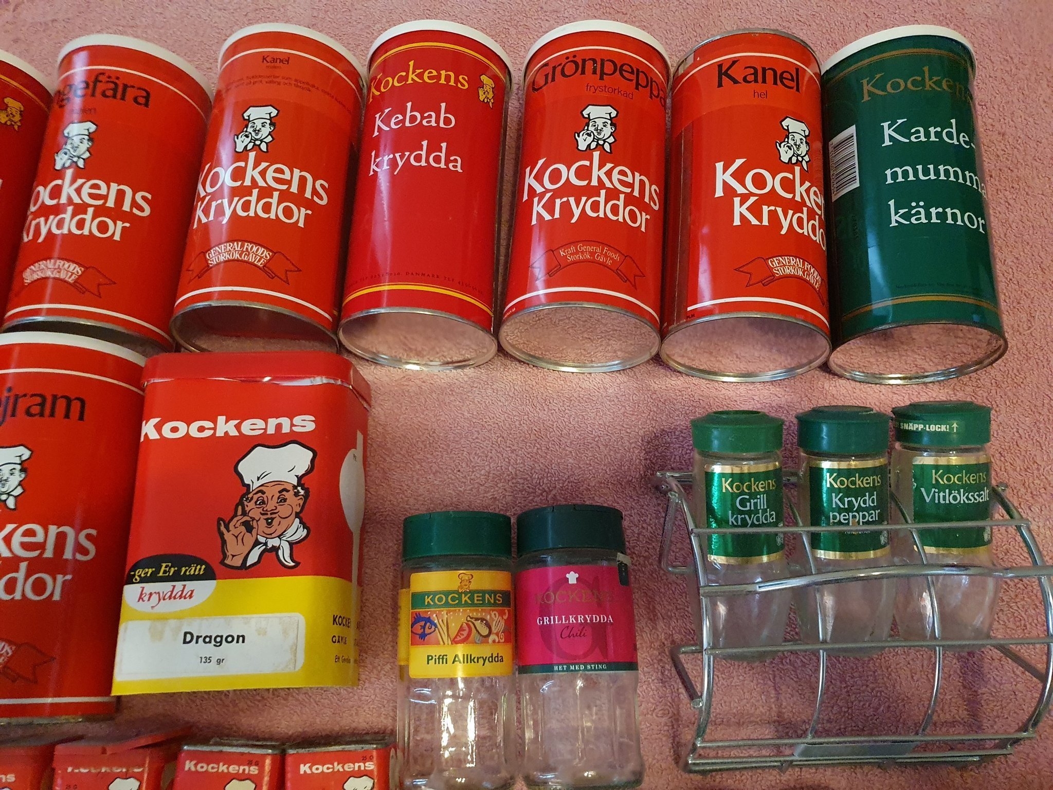 Se produkter som liknar FIN SAMLING MED KOCKENS KRYDDOR på Tradera ...