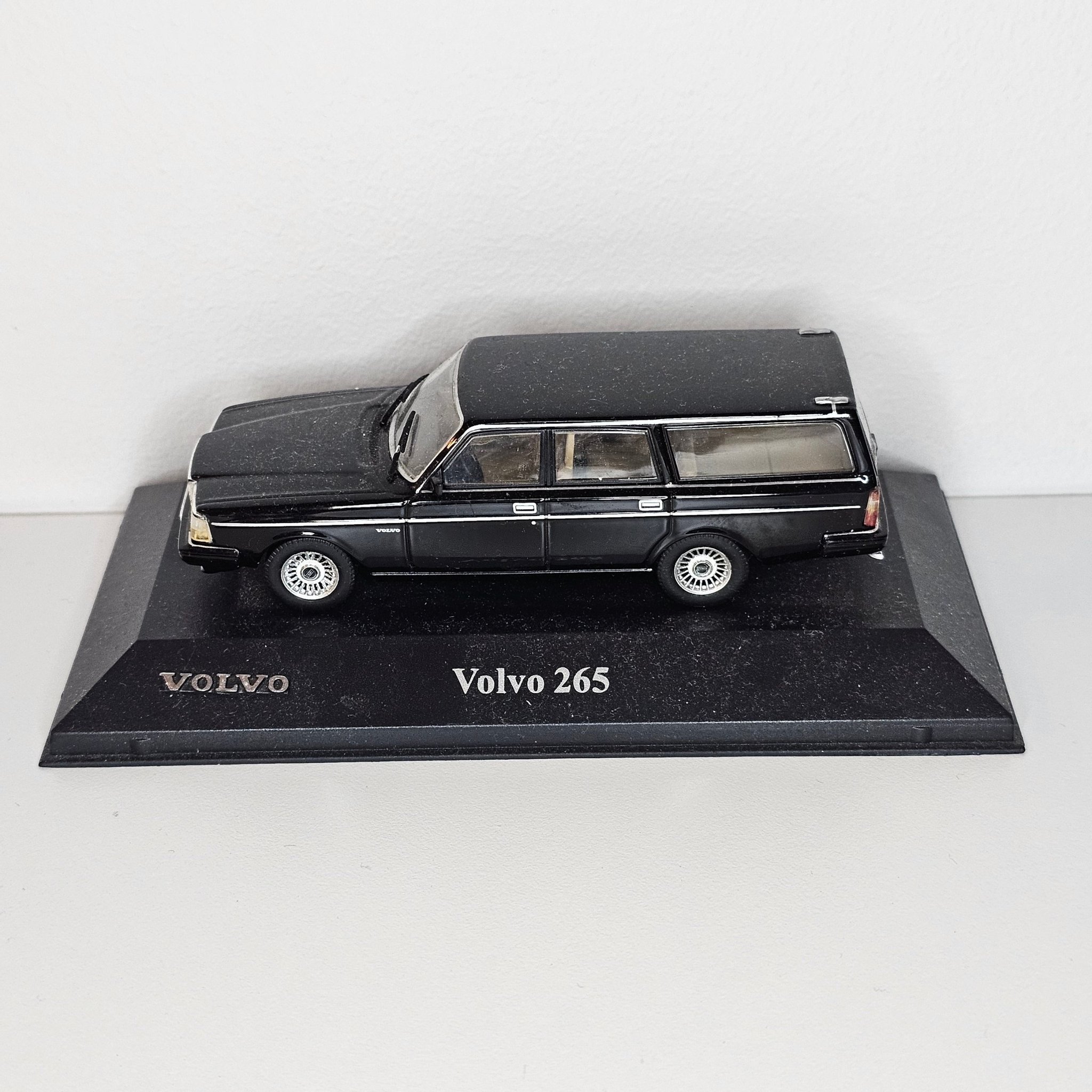 Volvo 265 från Atlas Edition Collection i skala.. | Köp på Tradera ...