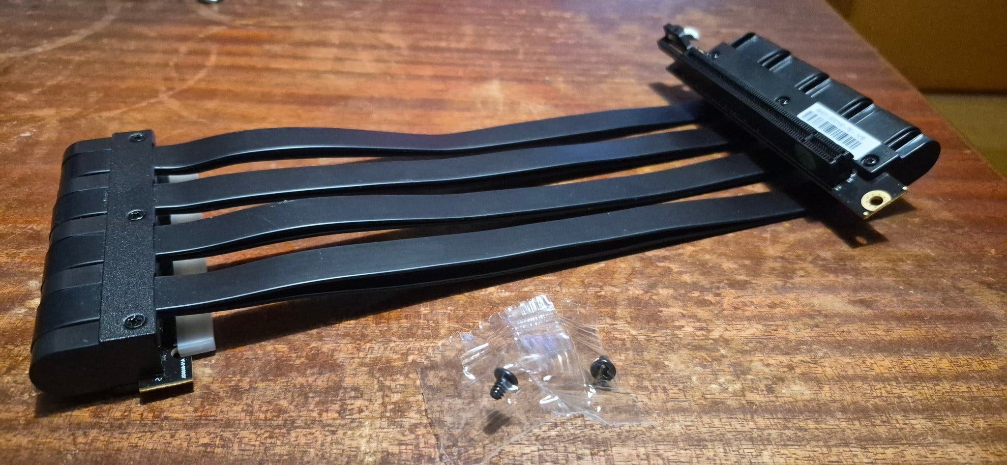 Ny NZXT H1 V1 PCIe Riser Cable (V2) – 270° Dual.. | Köp på Tradera ...