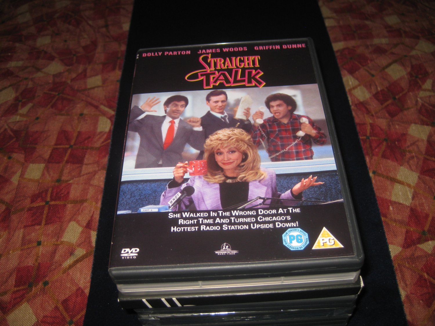 STRAIGHT TALK MED DOLLY PARTON OCH JAMES WOODS | Köp på Tradera (617000259)