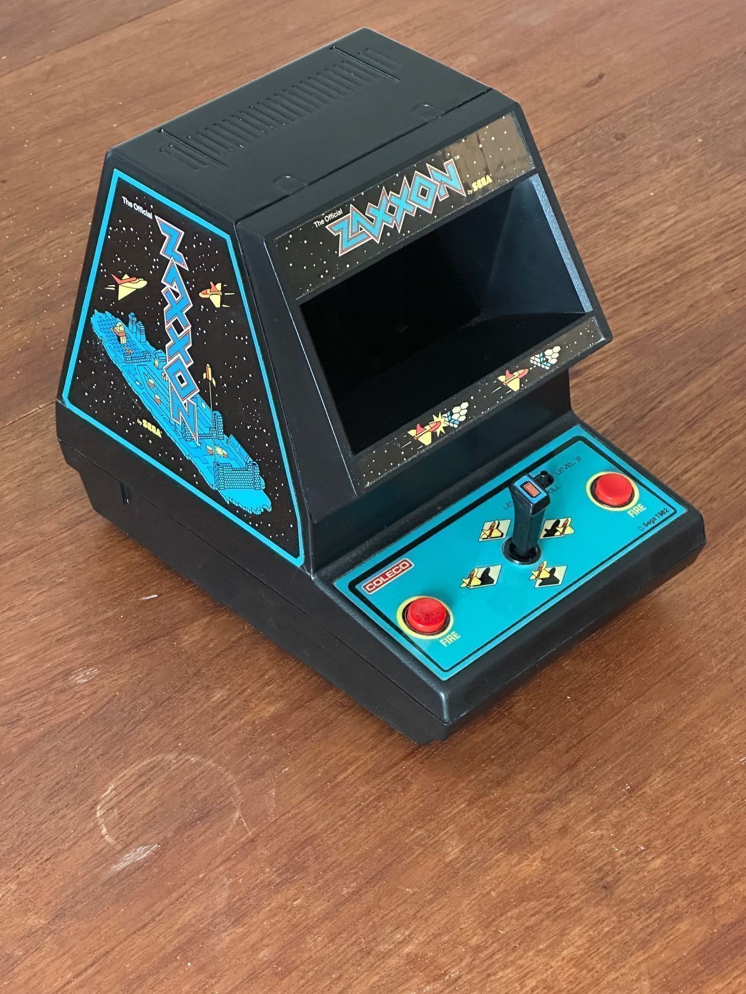 The Official Zaxxon - by SEGA - Tabletop Arkads.. | Köp på Tradera ...