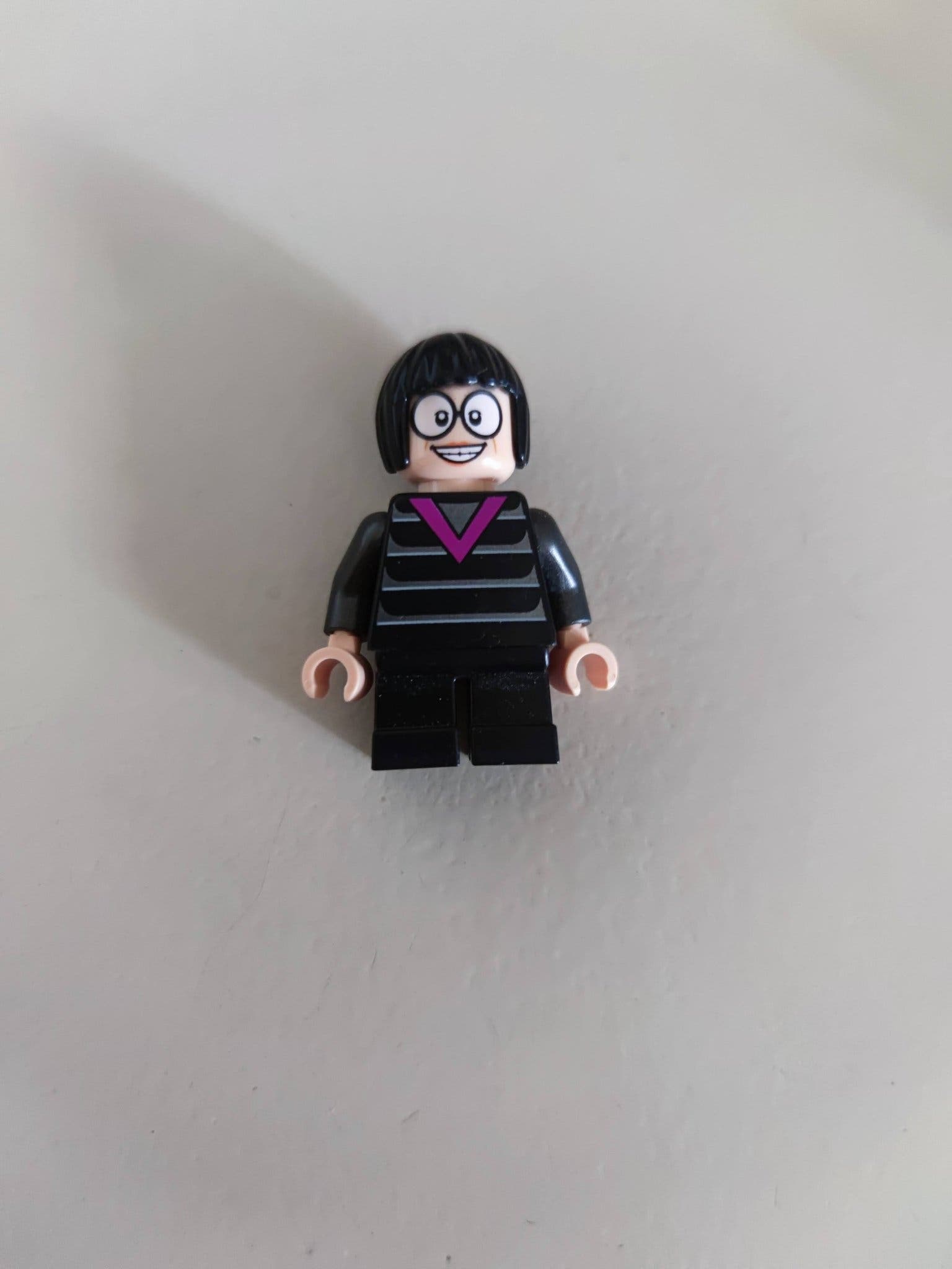 Lego minifigur Incredibles Edna mode incr010 | Köp på Tradera (718459980)