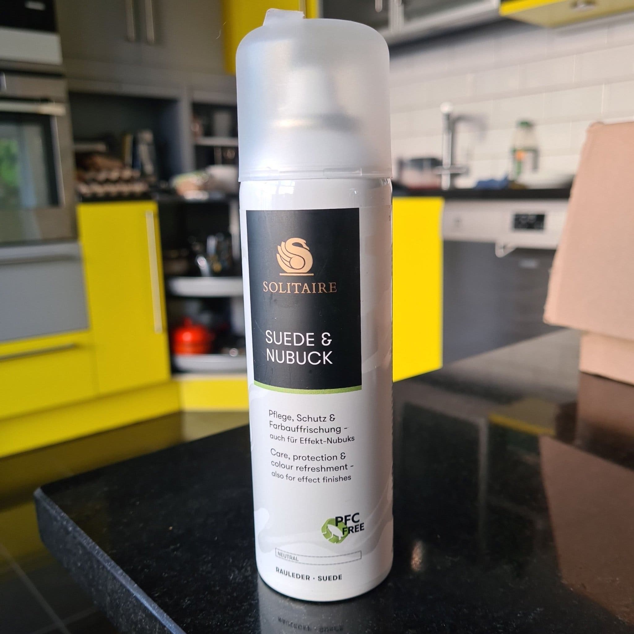Se produkter som liknar Solitaire Suede & Nubuck Spray på Tradera ...