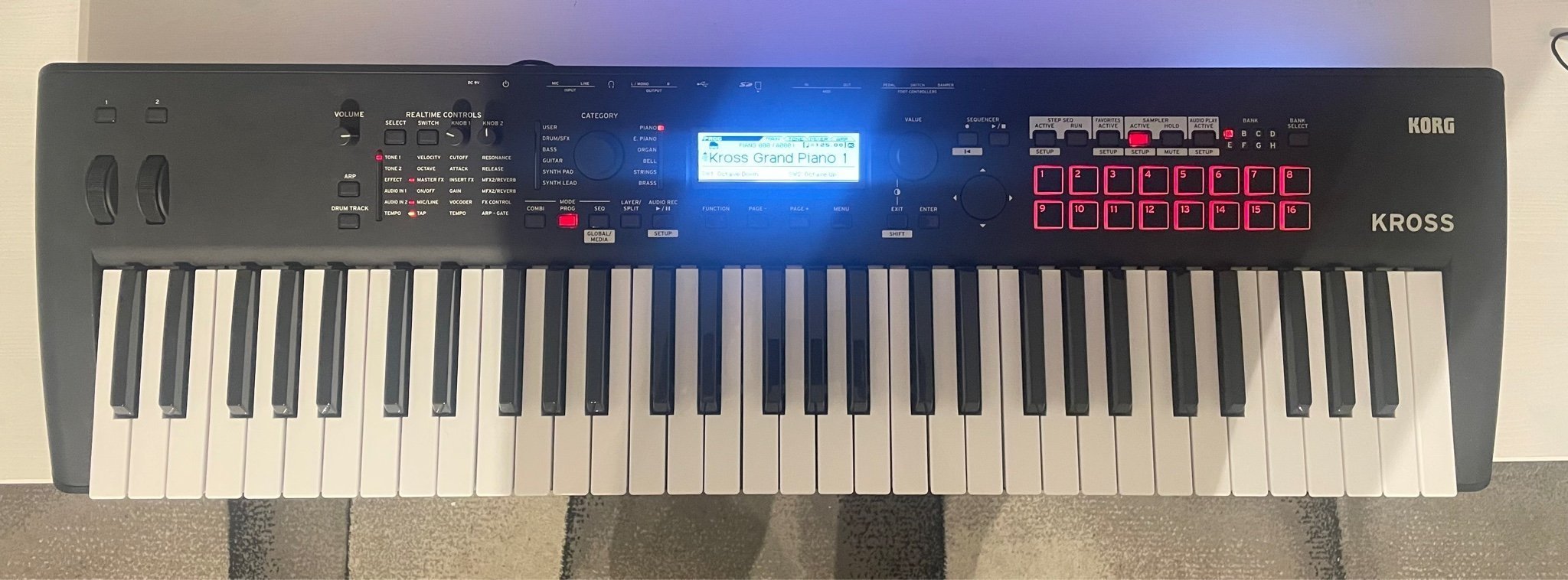 Korg Kross2 61 Keyboard | Köp på Tradera (709168638)