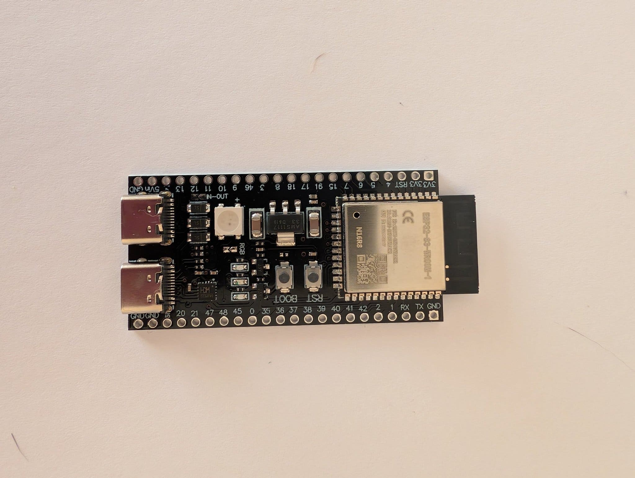 Se produkter som liknar ESP32-S3-WROOM-1 Ny i förpack.. på Tradera ...