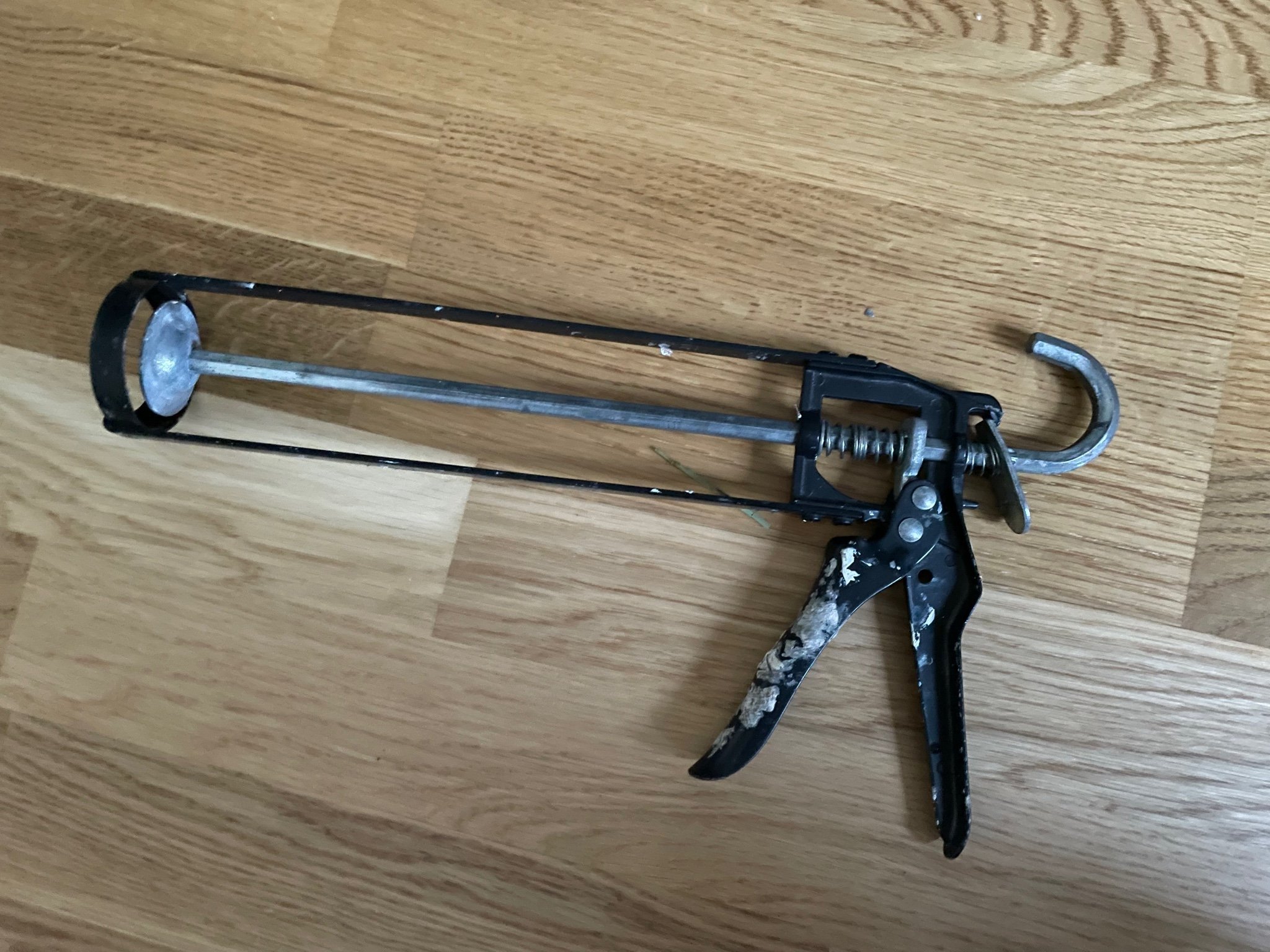 Silikonspruta, silikon, spruta, limspruta, fogs.. | Köp på Tradera ...