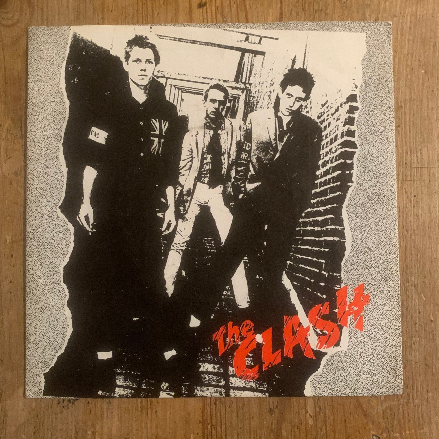 Se Produkter Som Liknar The Clash Remote Control Lo På Tradera