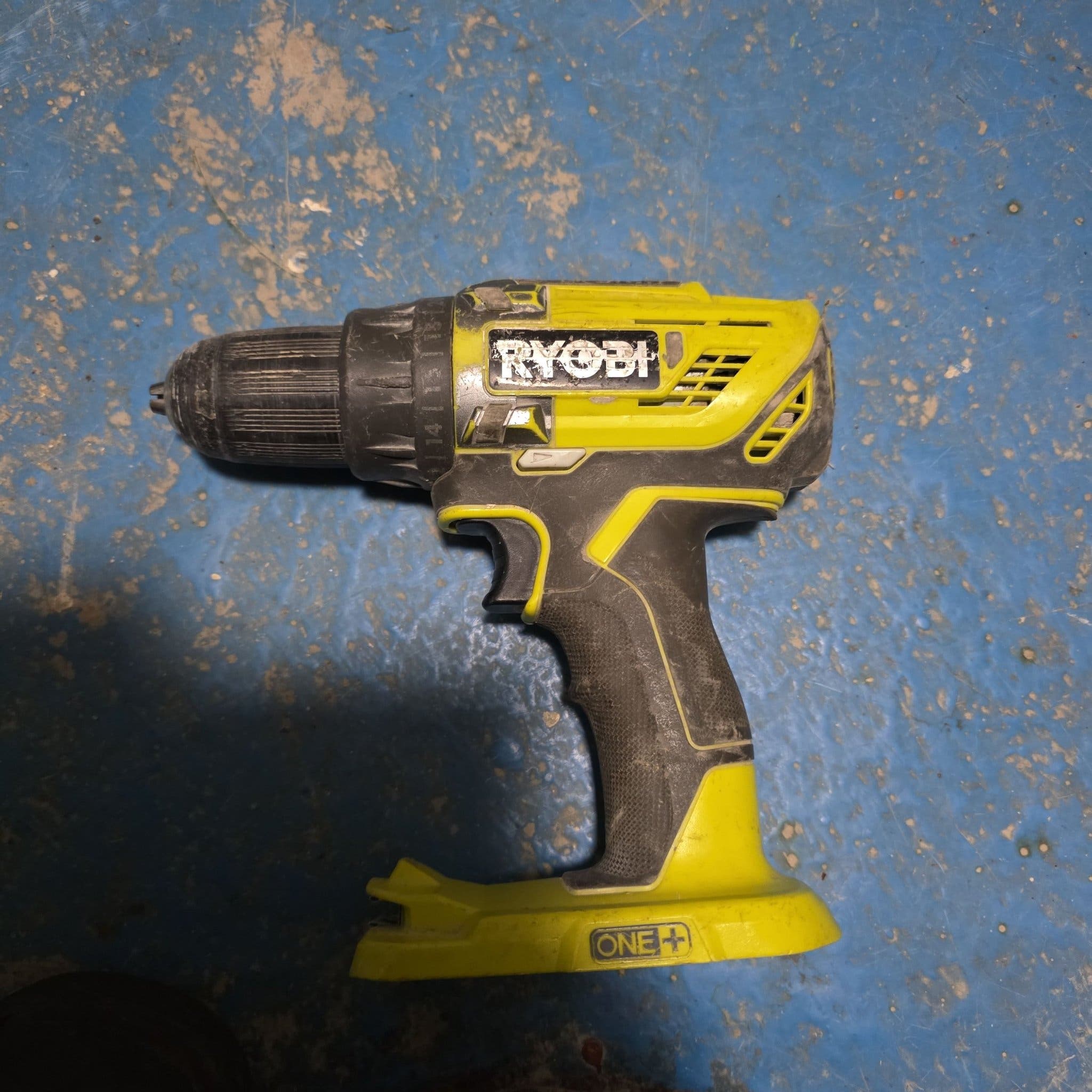 Se produkter som liknar Ryobi R18DD3 Borrmaskin på Tradera (700343267)