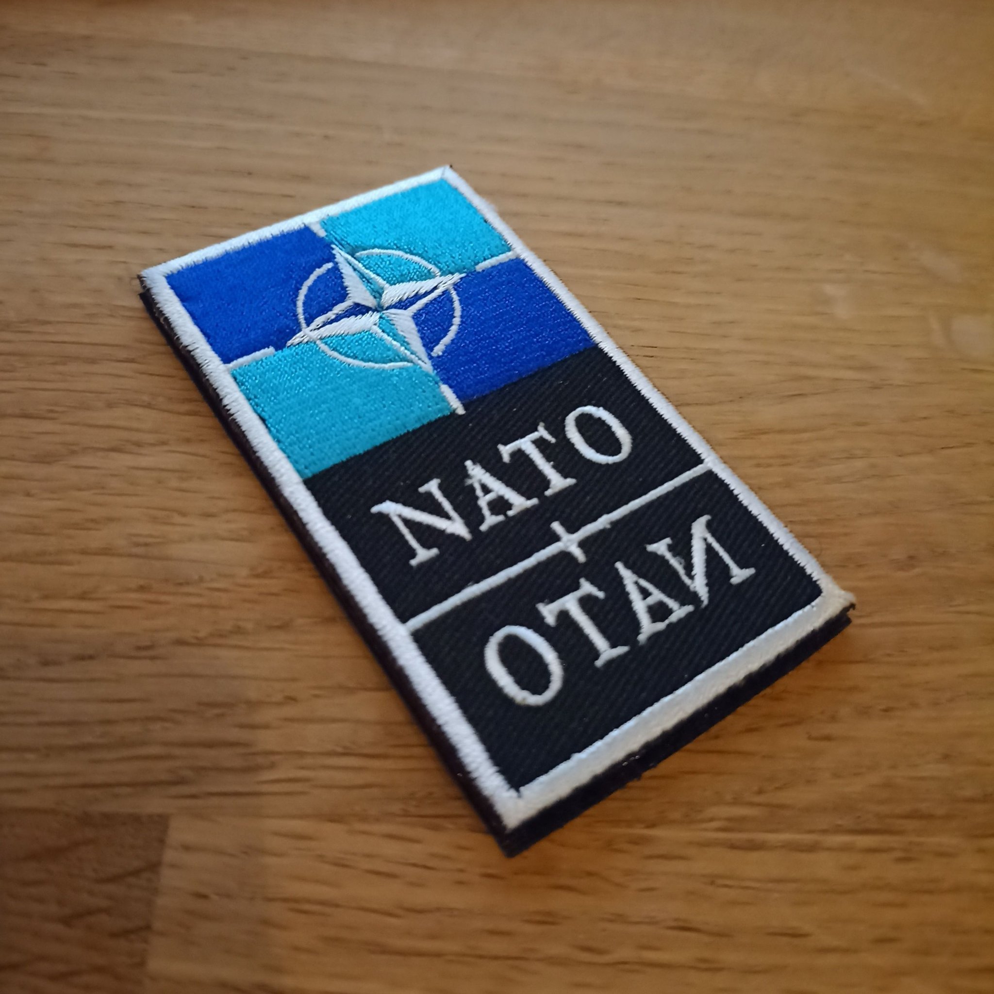 Se produkter som liknar NATO patch på Tradera (606402801)