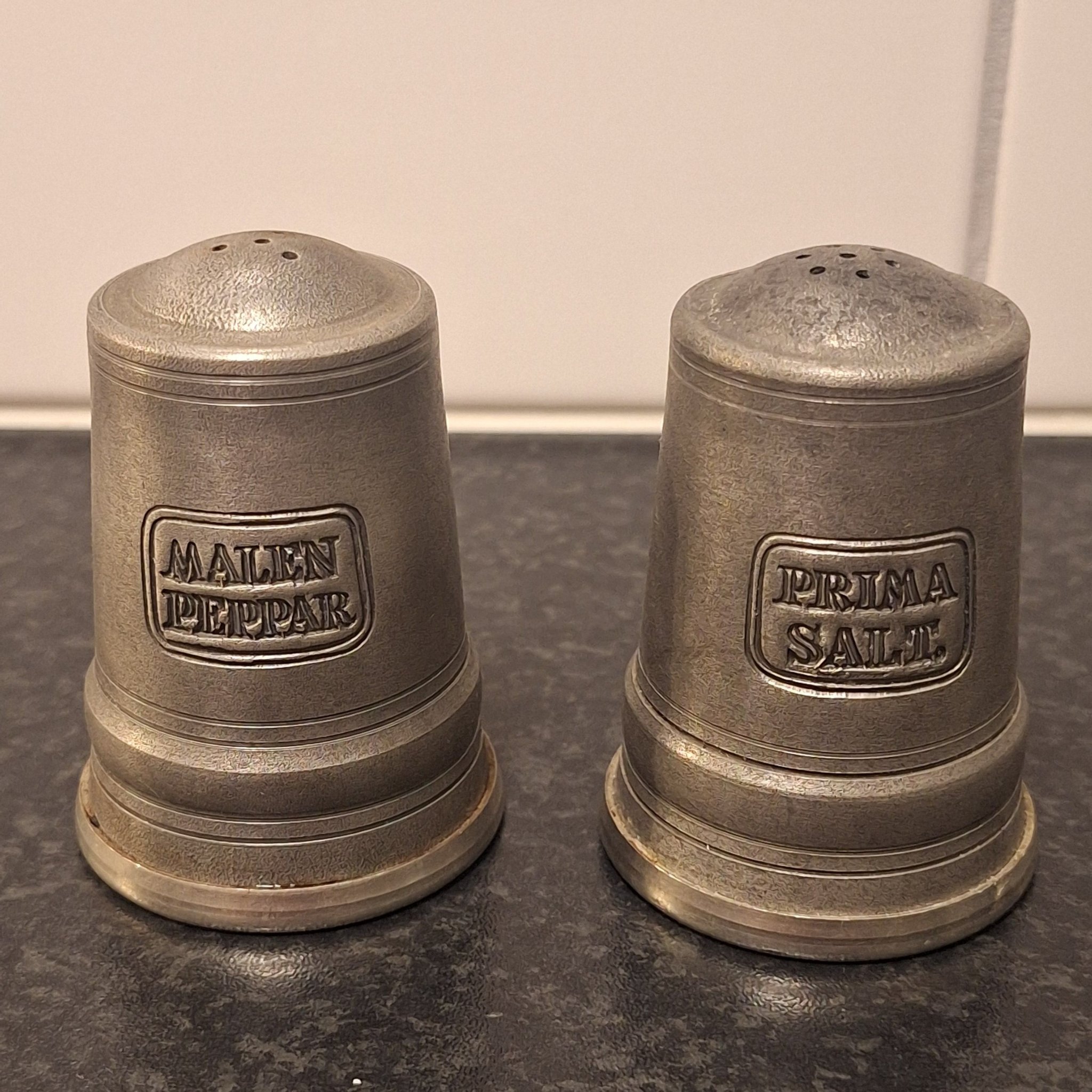 Scandia Tenn N10 Salt och Pepparkar/ stämplade | Köp på Tradera (712908022)