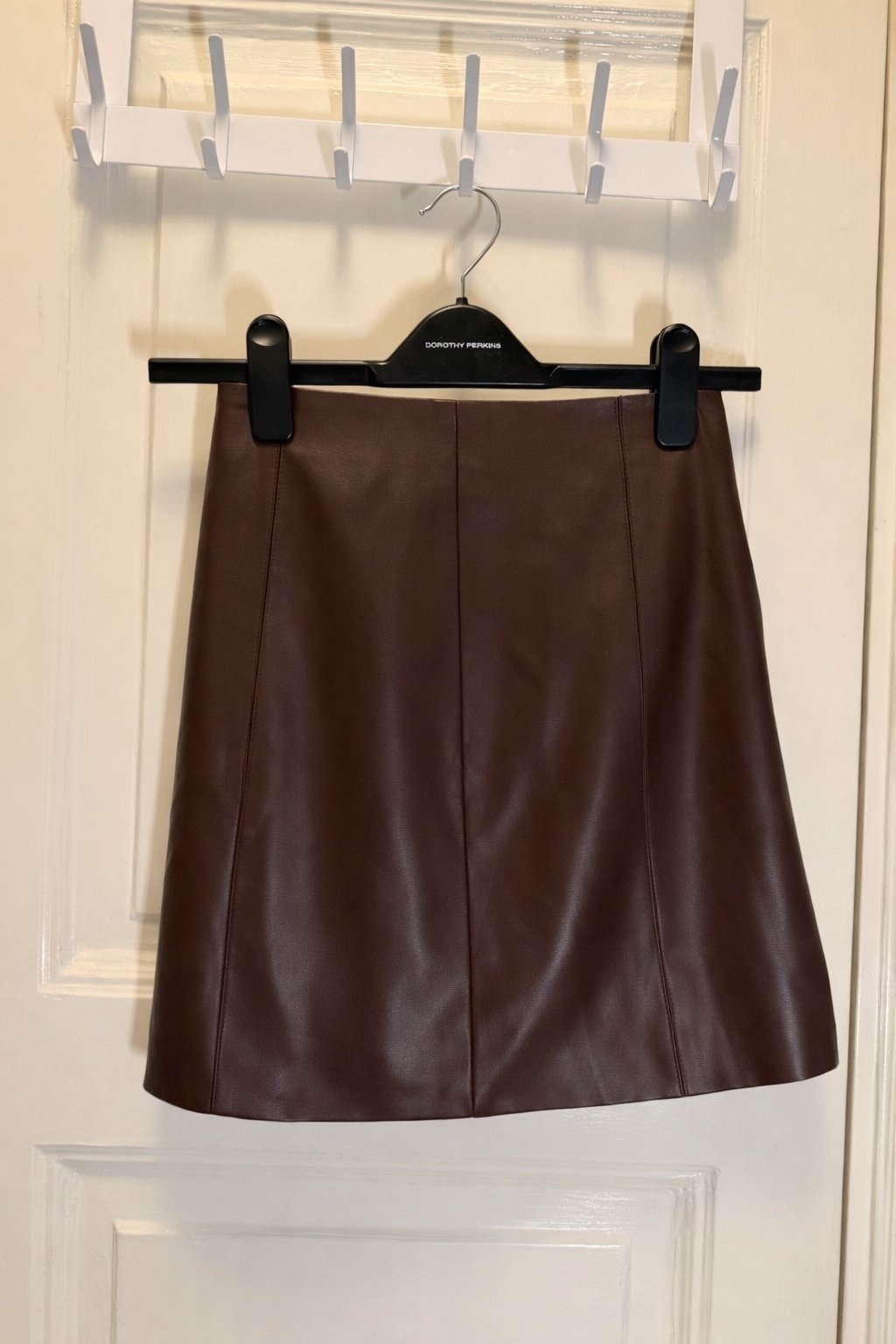 Oasis brun kjol, storlek 10 | Köp på Tradera (713327403)