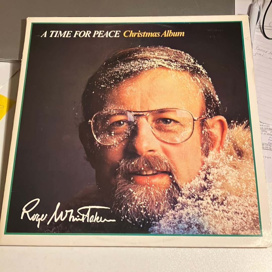 The Roger Whitaker christmas album | Köp på Tradera (708501919)