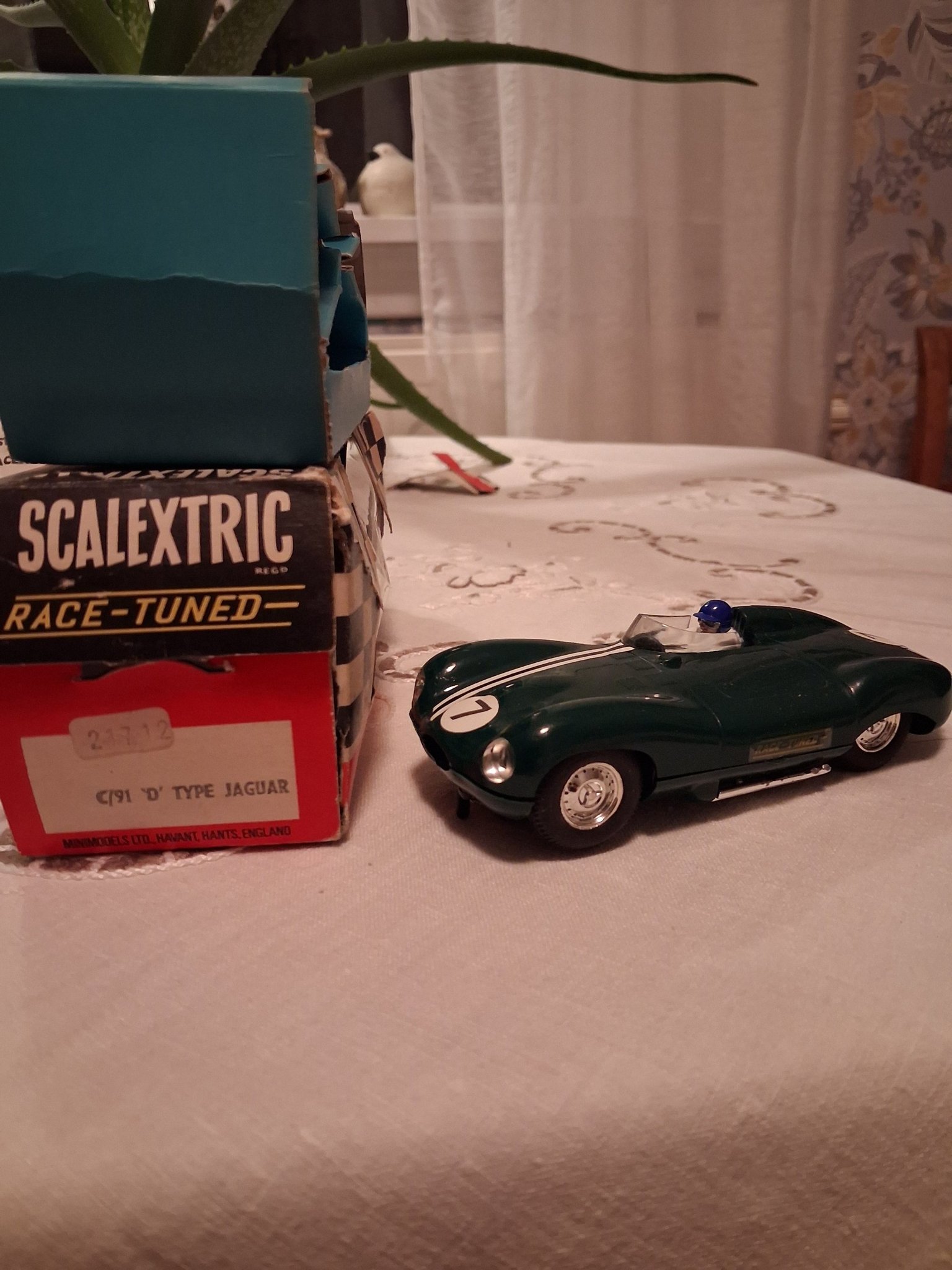 Scalextric C/91 'D' Type Jaguar | Köp på Tradera (711331239)
