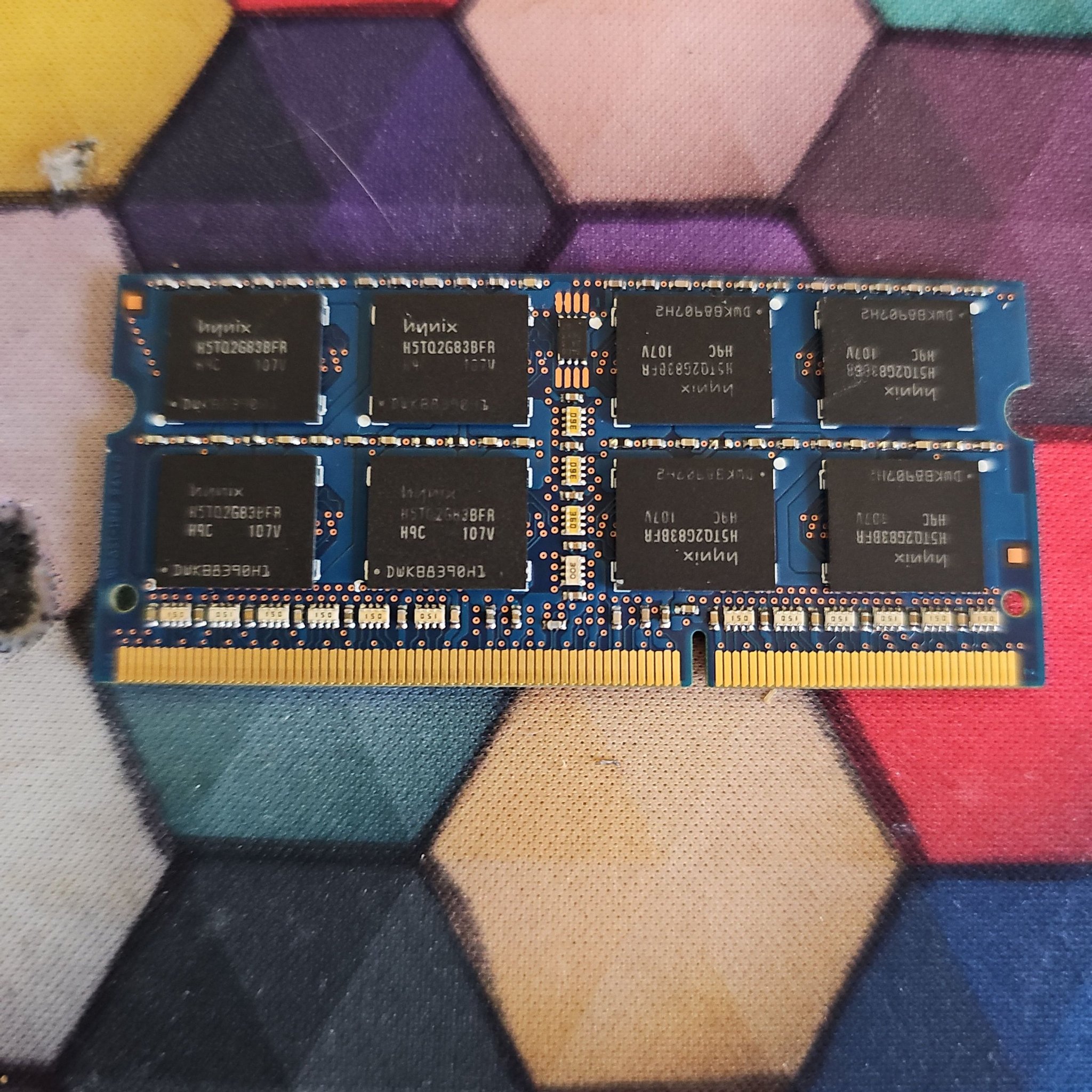 Se produkter som liknar 4gb Laptop ddr3 (HMT351S6BFR8.. på Tradera ...