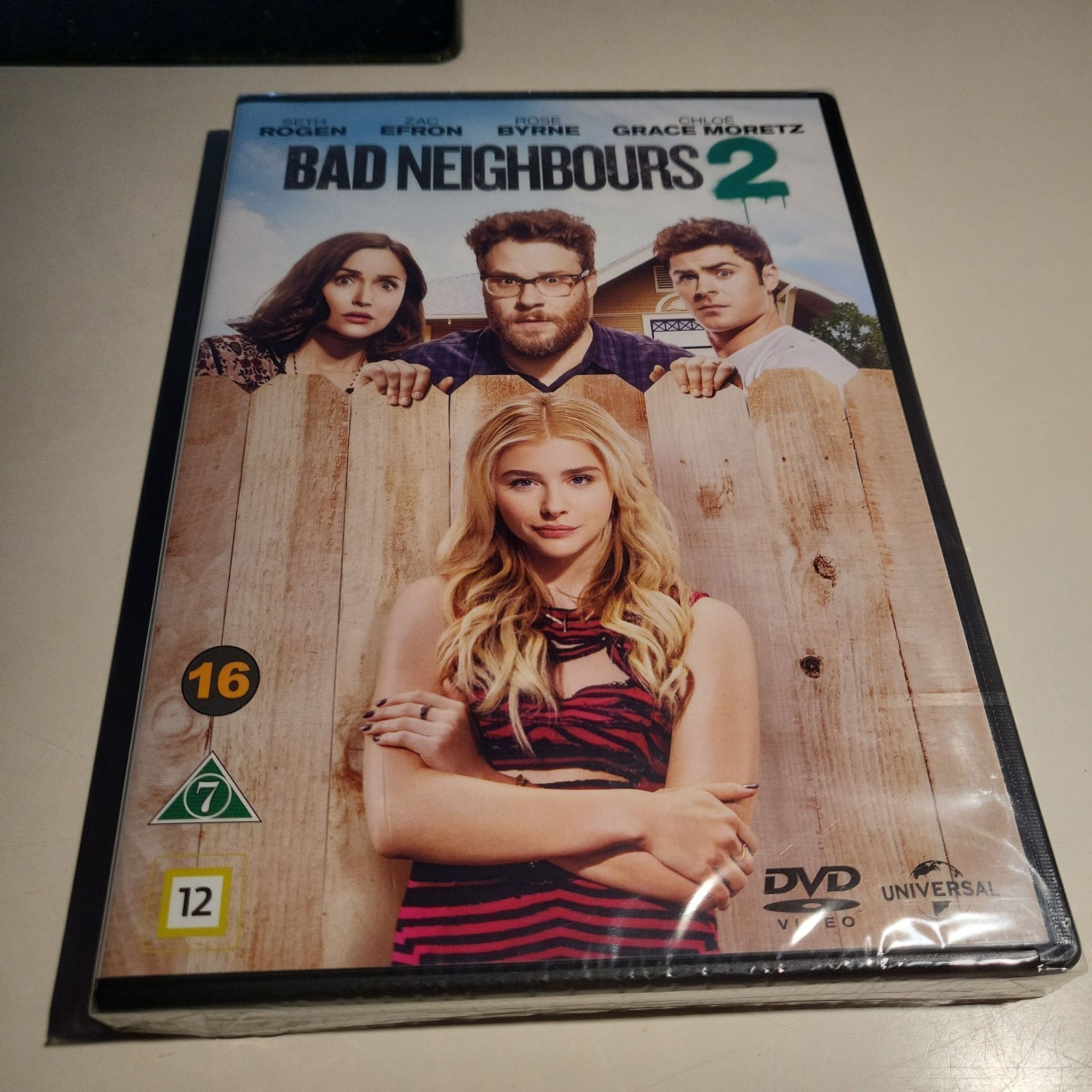 Bad Neighbors 2 (DVD) oöppnad | Köp på Tradera (715322857)