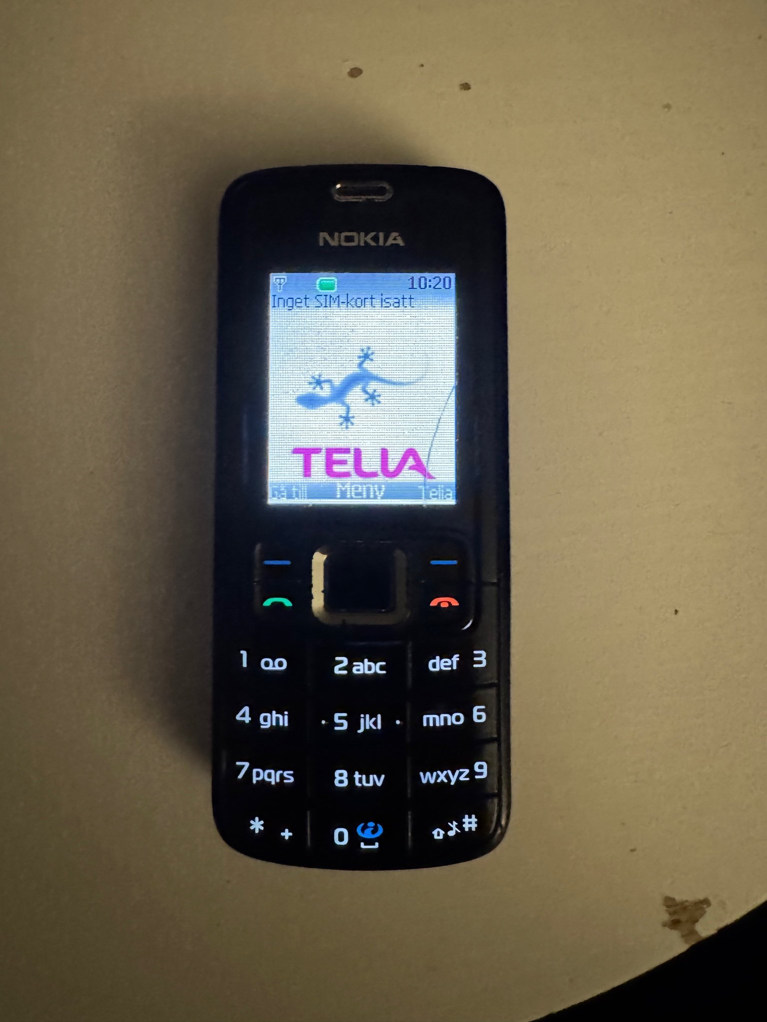 Se produkter som liknar Klassisk mobil Nokia 3110c, l.. på Tradera ...