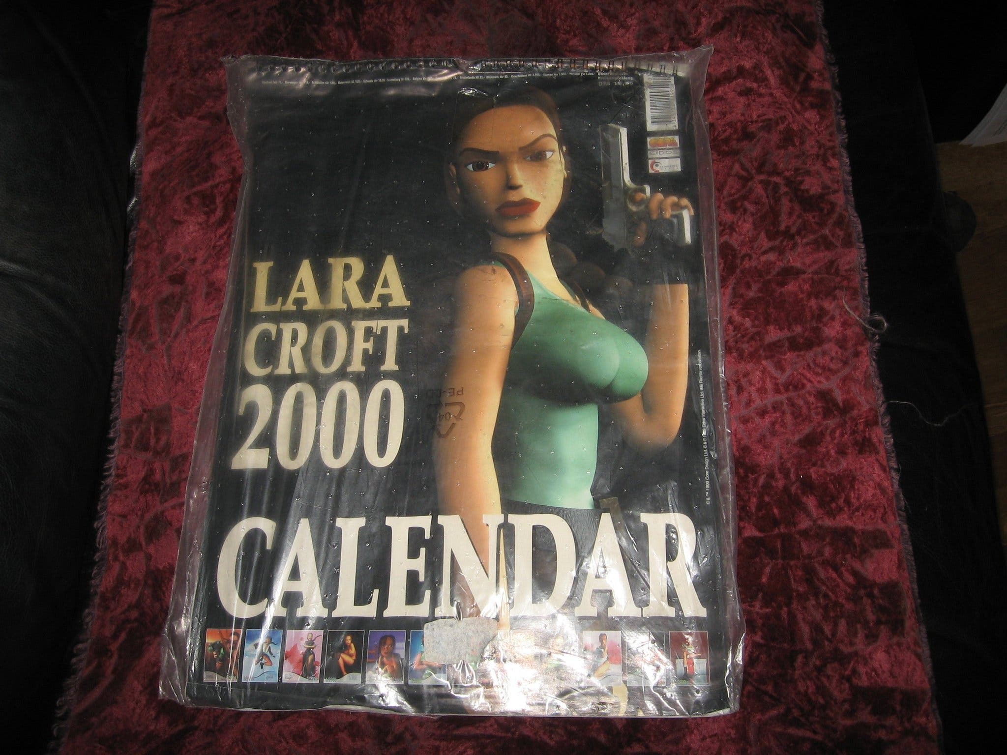 LARA CROFT TOMB RAIDER 2000 KALENDER RETRO | Köp på Tradera (659918104)