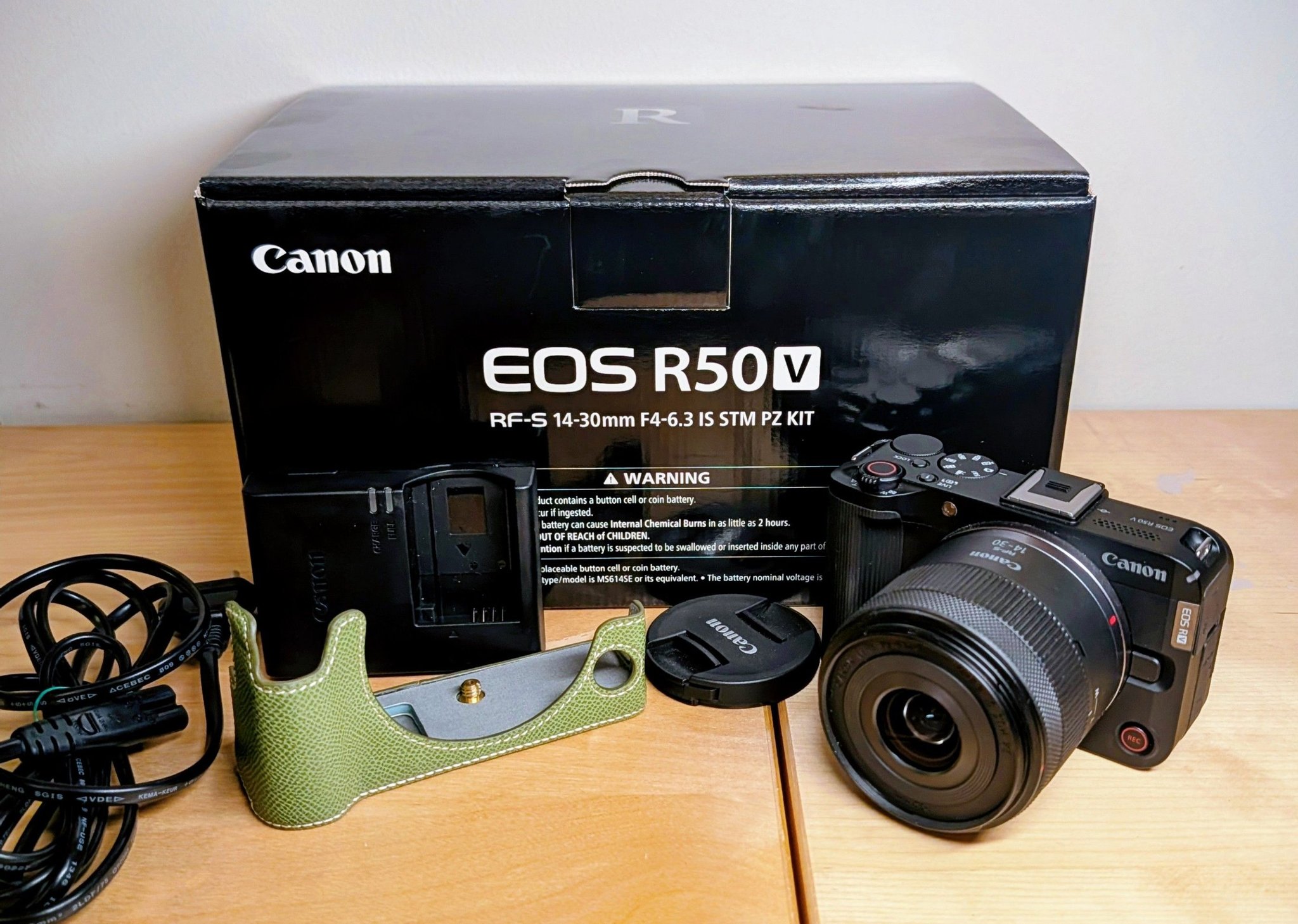 Canon R50v RF-S 14-30mm F4-6.3 IS STM PZ Kit | Köp på Tradera (708355461)