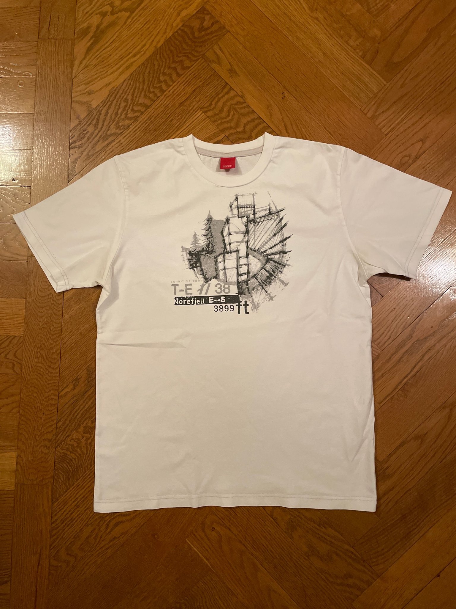 Mycket Snygg Esprit vit t-shirt | Köp på Tradera (734430076)
