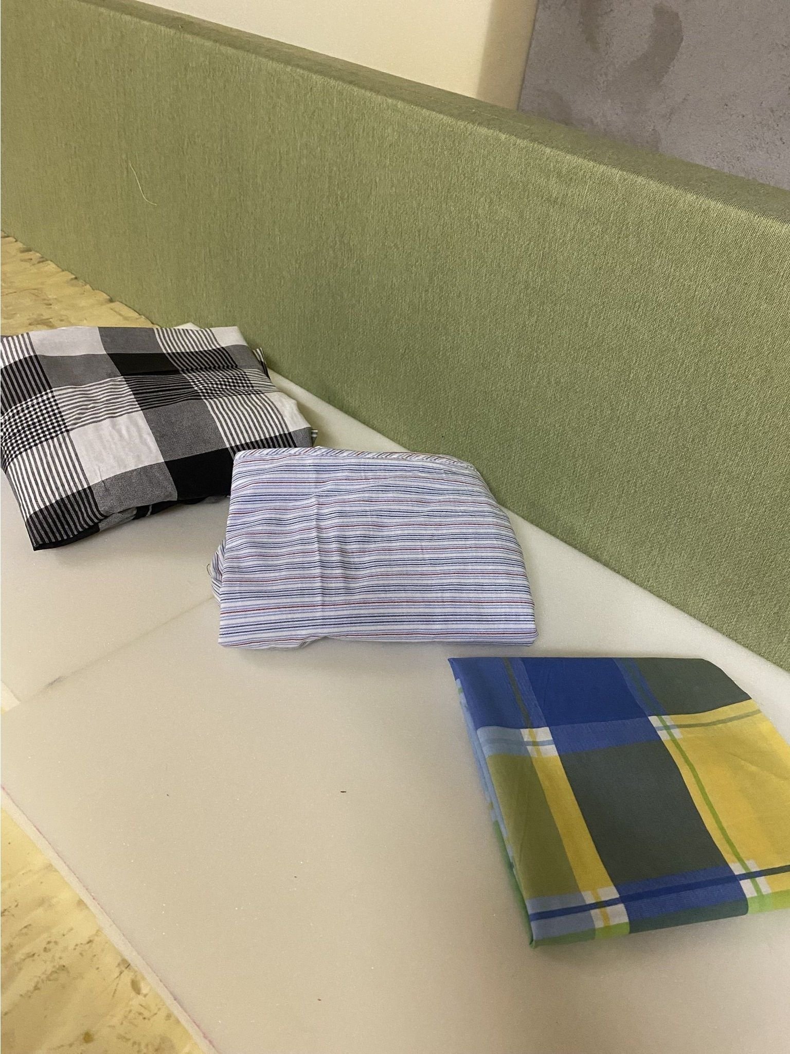 Madrassöverdrag 90cm bred | Köp på Tradera (702627023)