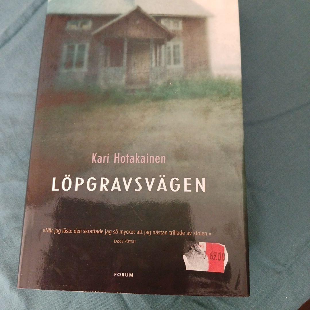 Löpgrävsvägen av Kari Hotakainen, 2002 | Köp på Tradera (709937126)