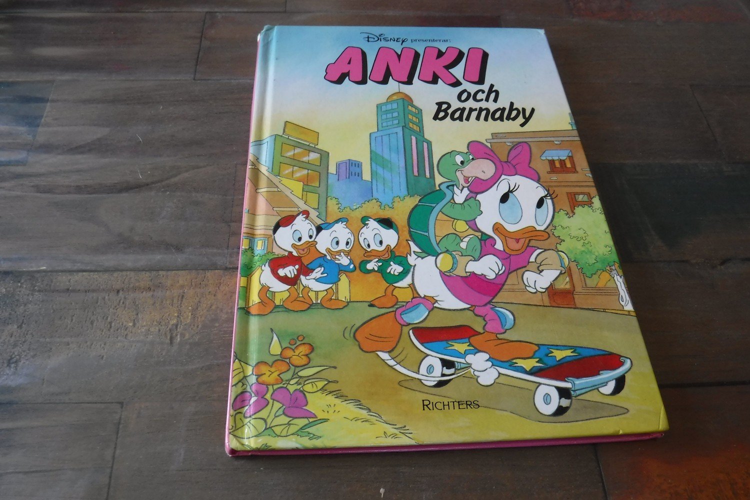 Se produkter som liknar Anki och barnaby - Walt Disney på Tradera ...