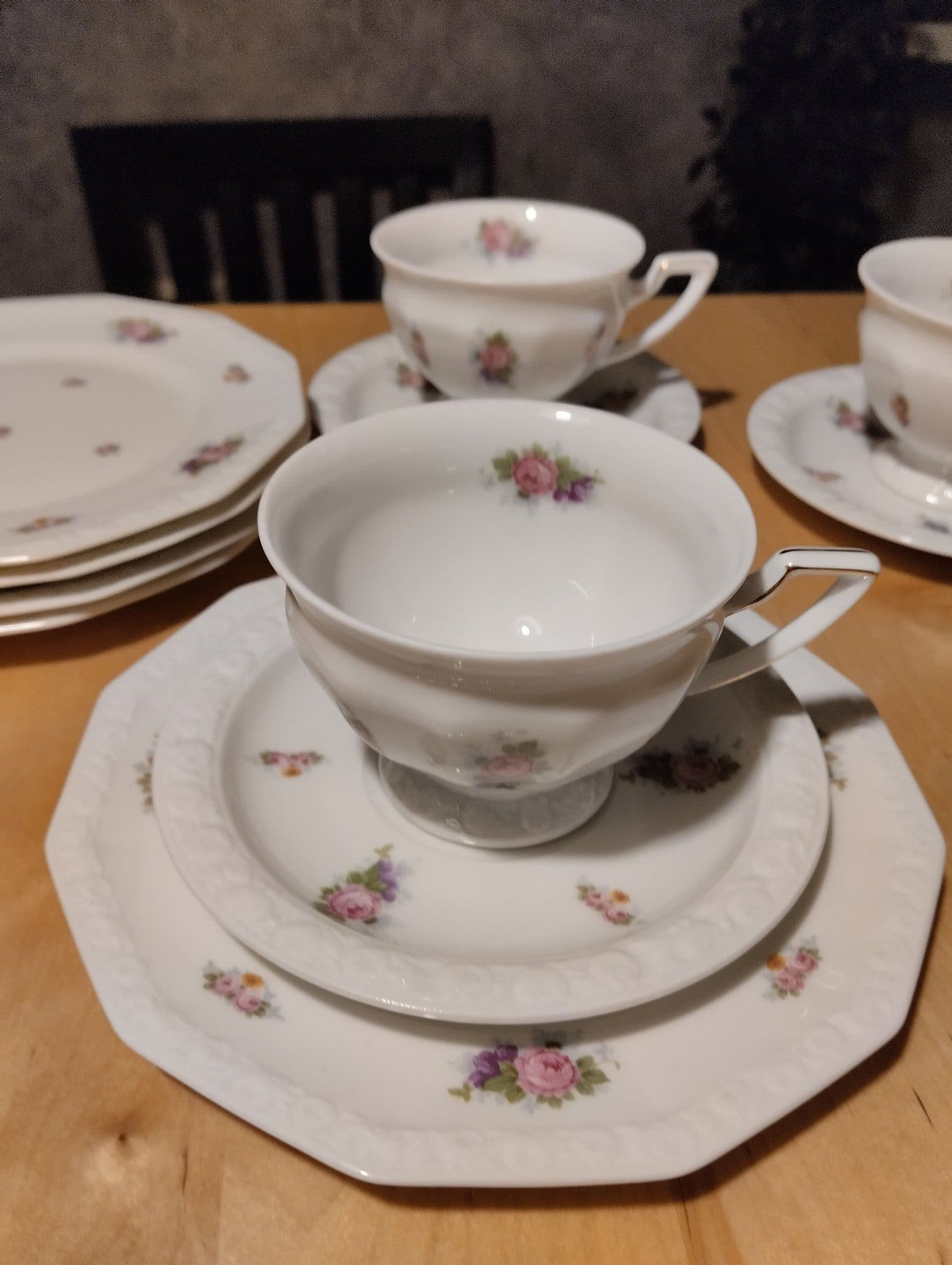 Se produkter som liknar Classic Rose Maria Rosenthal .. på Tradera ...