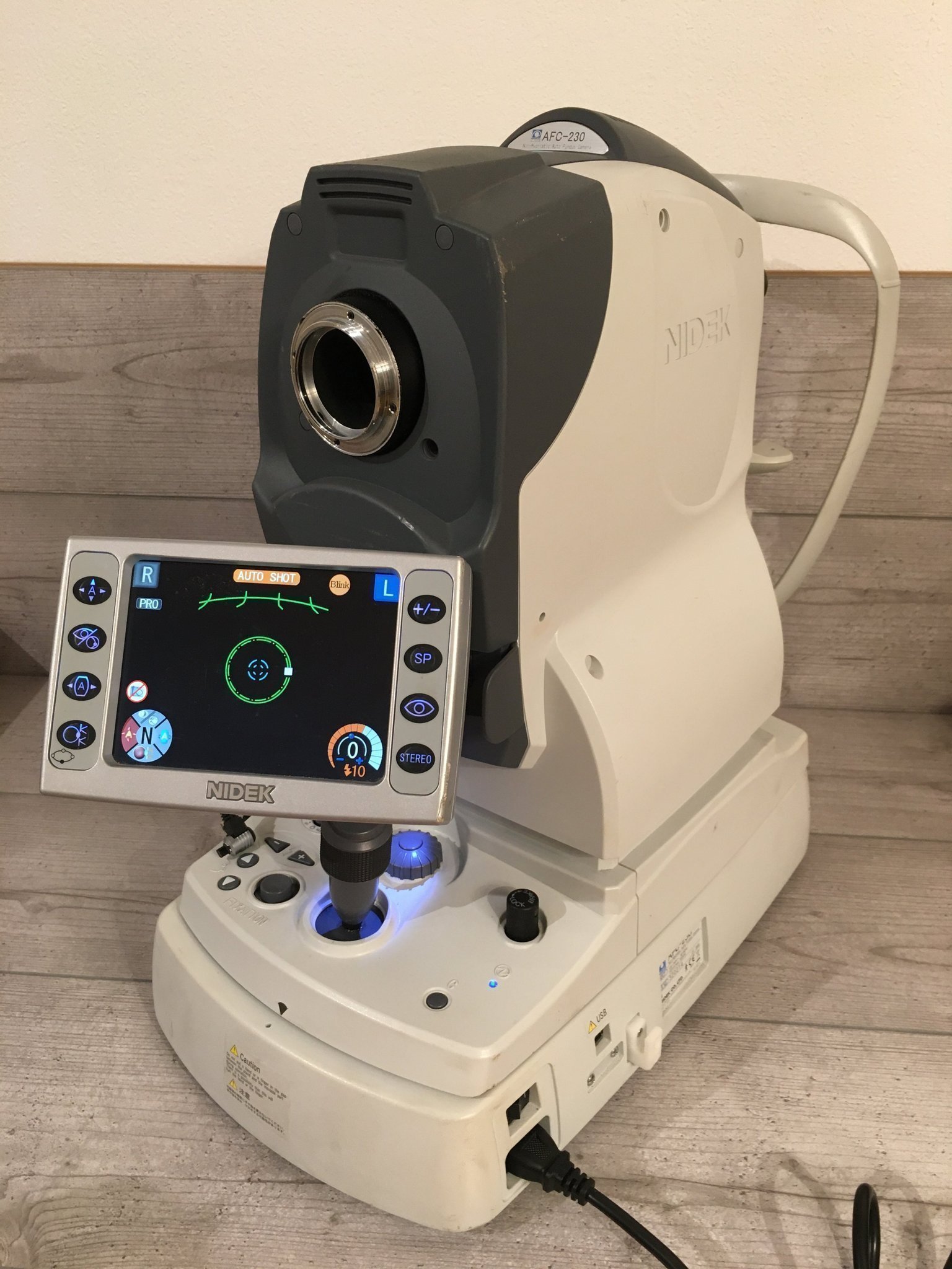 Se produkter som liknar NIDEK AFC -230 Fundus Camera på Tradera (607882195)