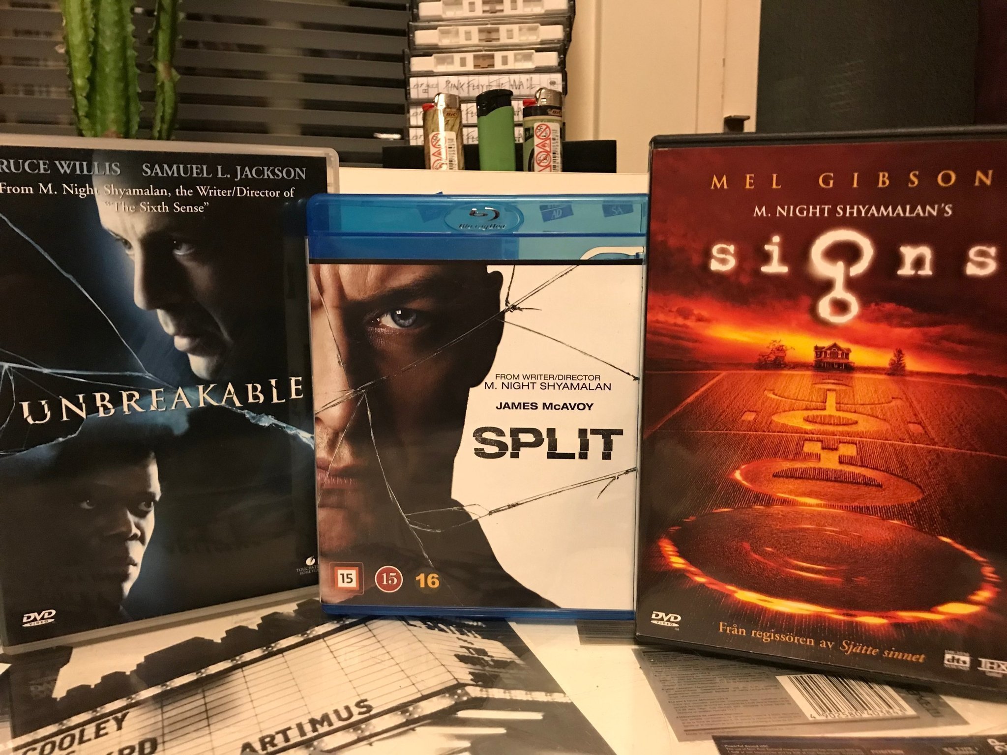 Unbreakable, Split, Signs - M. Night Shyamalan .. | Köp på Tradera ...