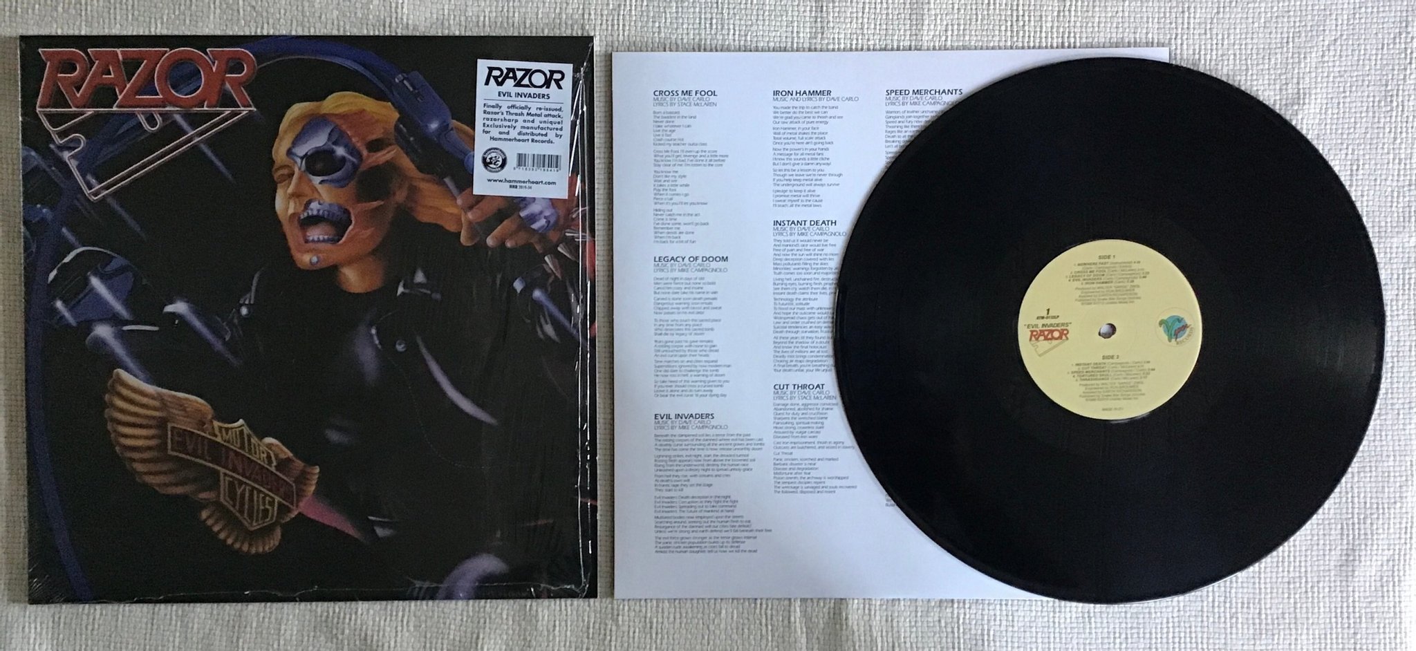 Se produkter som liknar Razor ”Evil Invaders” LP spee.. på Tradera ...