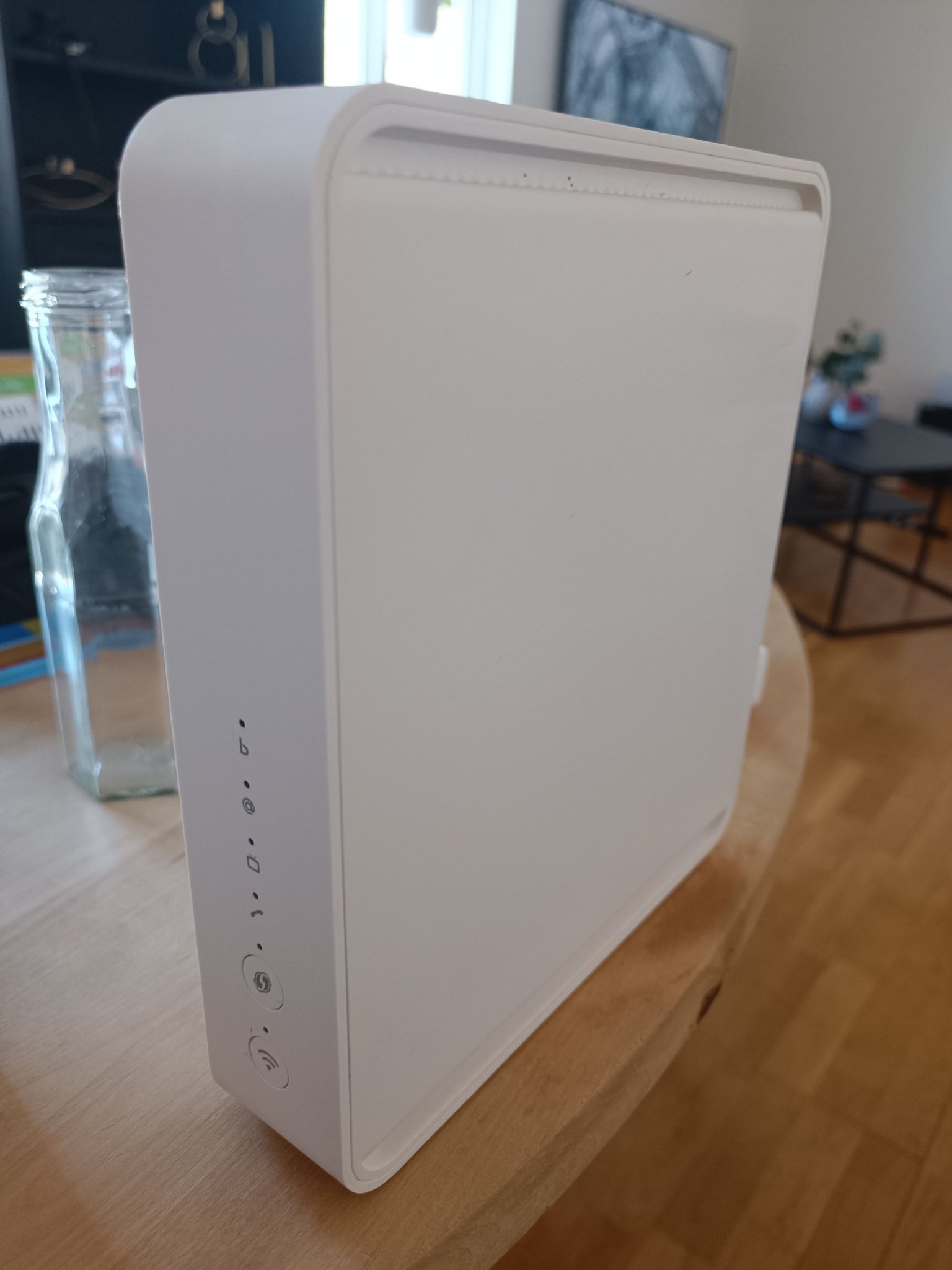 Se produkter som liknar Telia X2 Router. på Tradera (593952687)