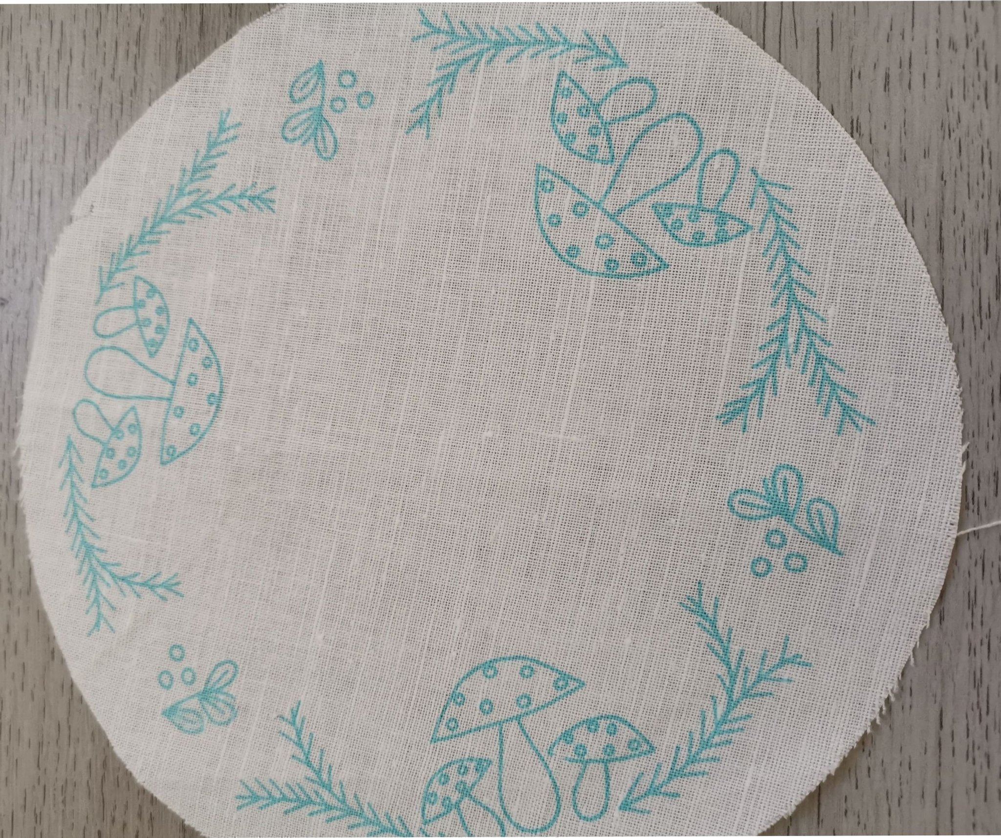 Broderi ritat duk svamp 20 cm i diameter | Köp på Tradera (733454790)