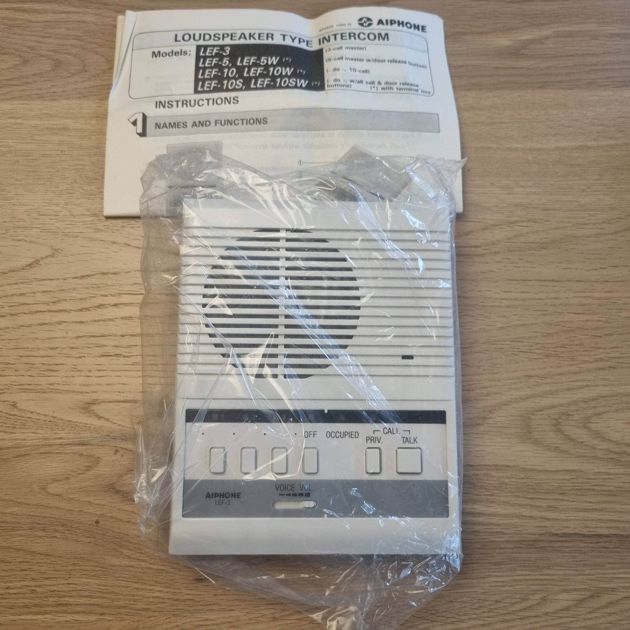 Se produkter som liknar Aiphone LEF-3 Loudspeaker typ.. på Tradera ... Se produkter som liknar Aiphone LEF-3 Loudspeaker typ.. på Tradera ...