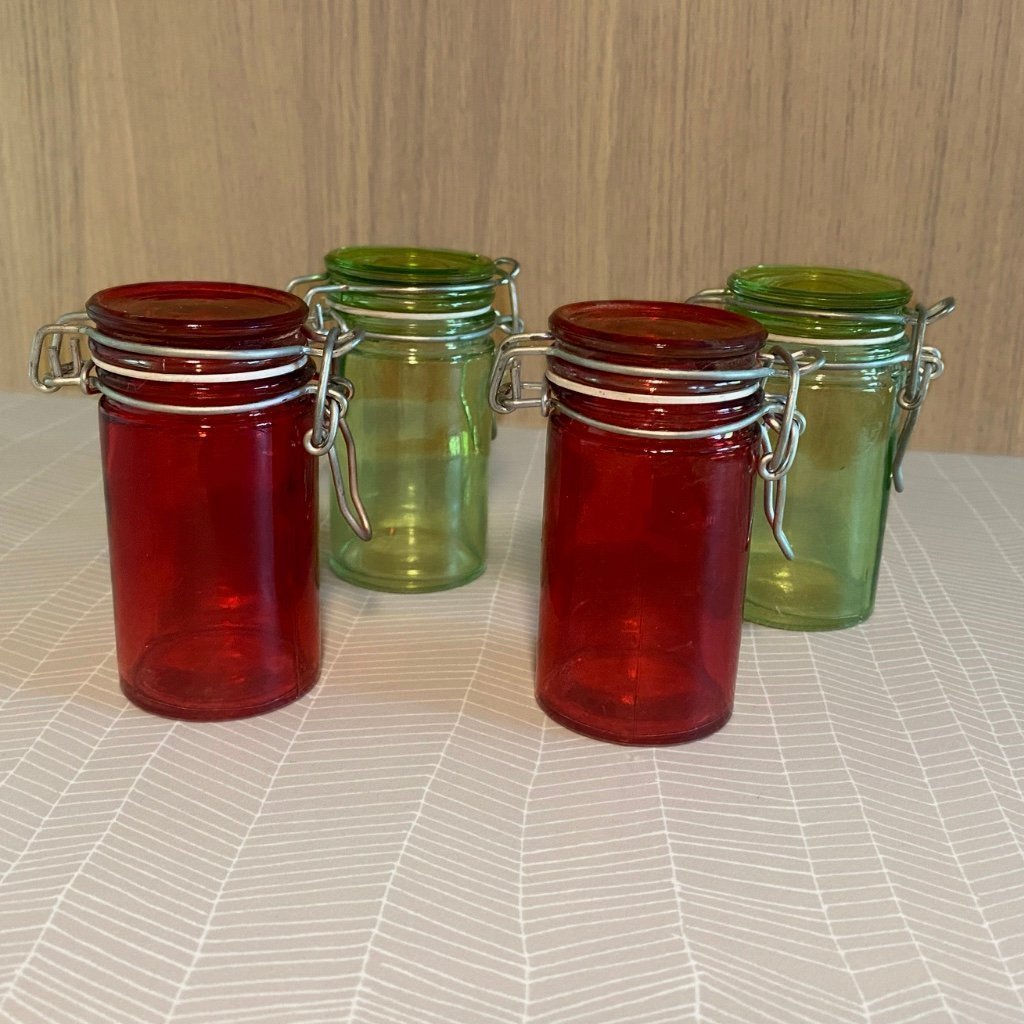 Små glasburkar / glasflaskor | Köp på Tradera (635014150)