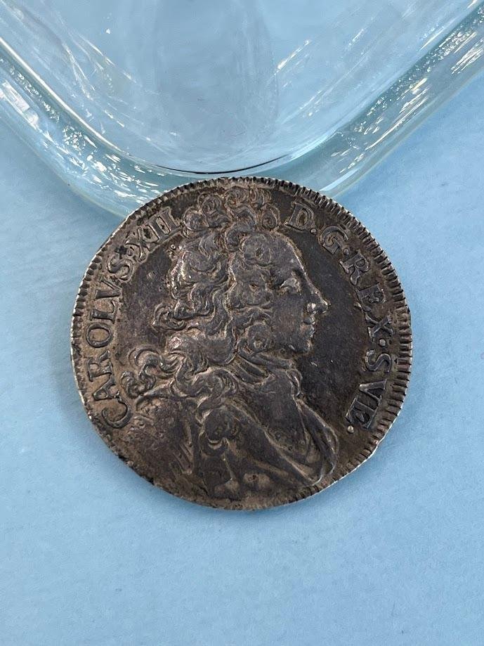 Karl XII 2 mark 1697 -Kastmynt .. | Köp från selinsmynt på Tradera ...