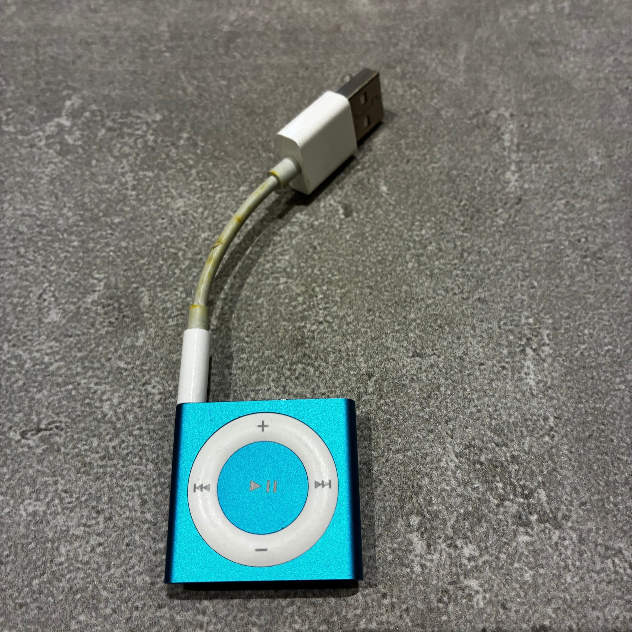 iPod Shuffle Gen4 A1373 2gb | Köp på Tradera (713100393)