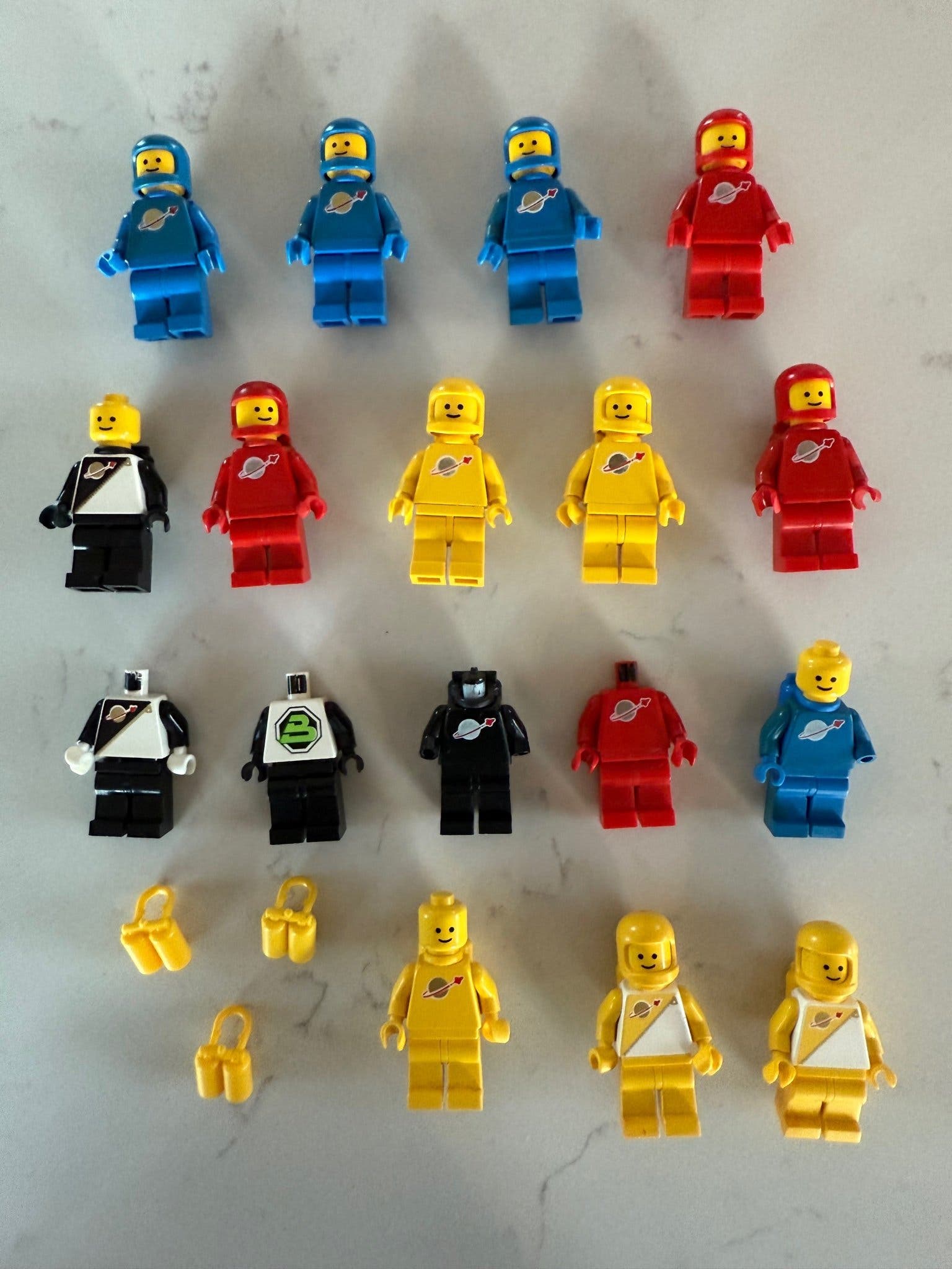 Se produkter som liknar Lego space rymd gubbar Rymdfi.. på Tradera ...