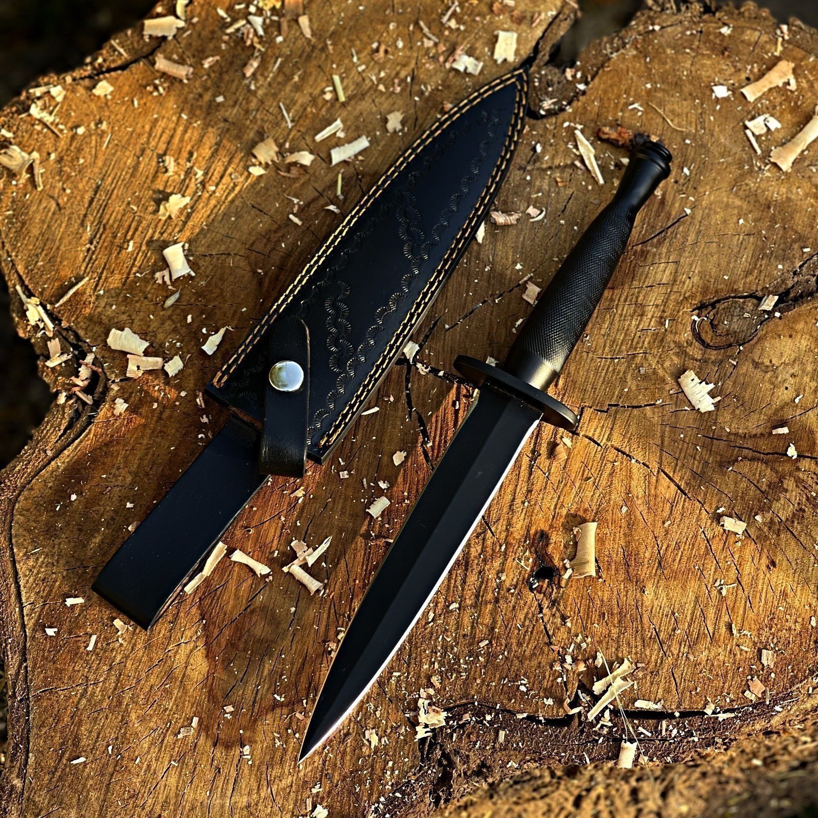 Se produkter som liknar Handmade Double-Edged Dagger .. på Tradera ...