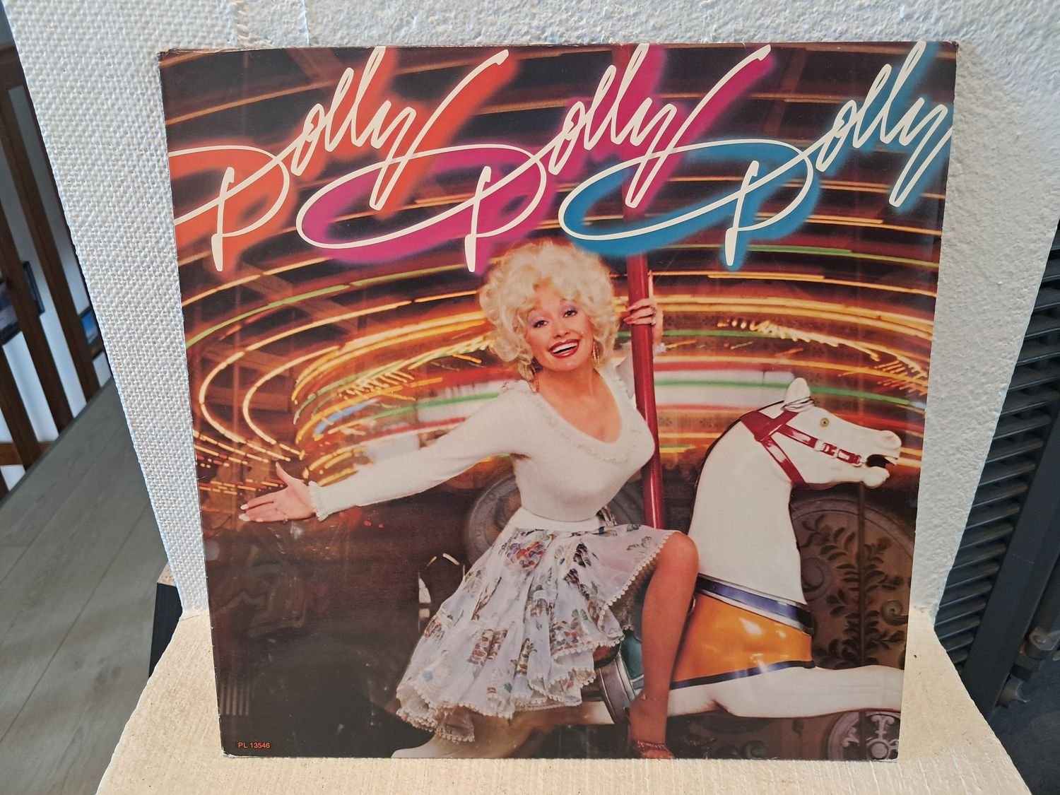 Se produkter som liknar Dolly Parton - Dolly Dolly Do.. på Tradera ...