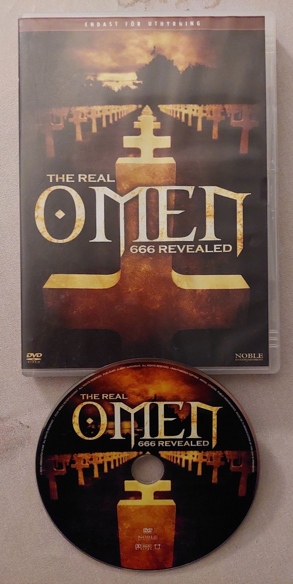 Se produkter som liknar The Real Omen: 666 Revealed (.. på Tradera ...