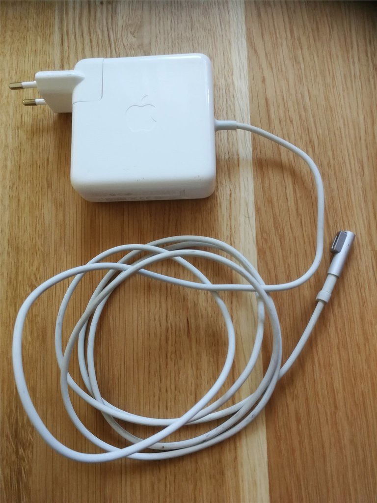 Apple MagSafe 60W Power Adapter Original (359906115) ᐈ Köp på Tradera Apple MagSafe 60W Power Adapter Original (359906115) ᐈ Köp på Tradera