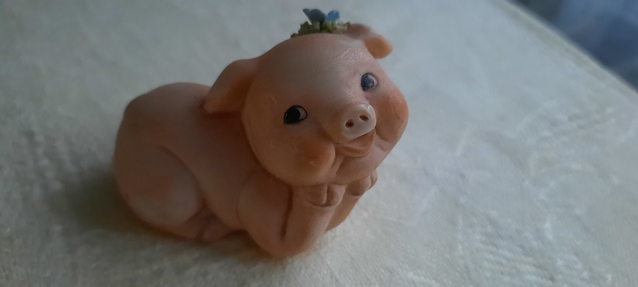 Figurin. En gullig Gris. Keramik. I perfekt ski.. | Köp på Tradera ...