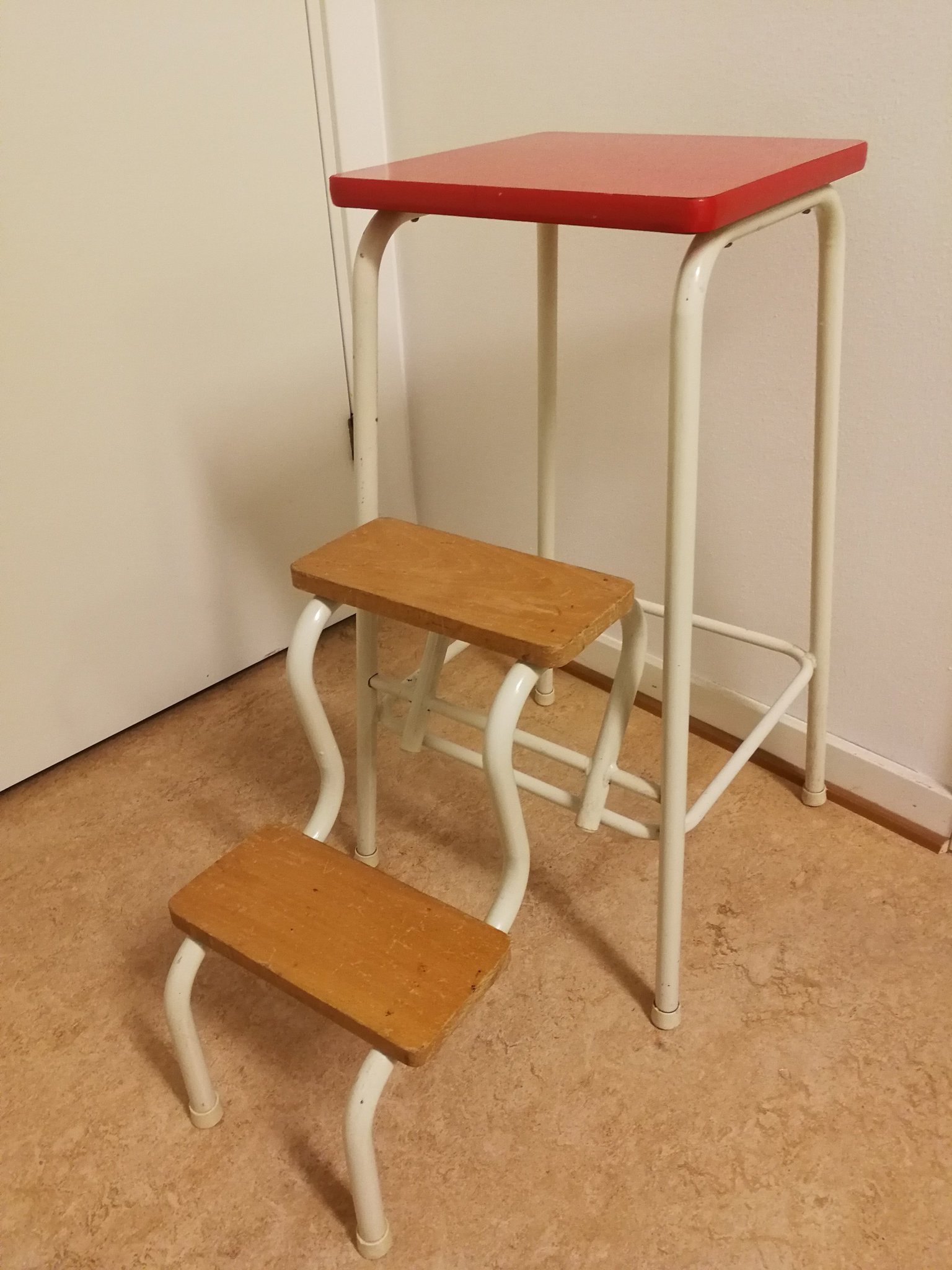 Retro stegpall kökspall trappstege vintage 50-60tal | Barnebys