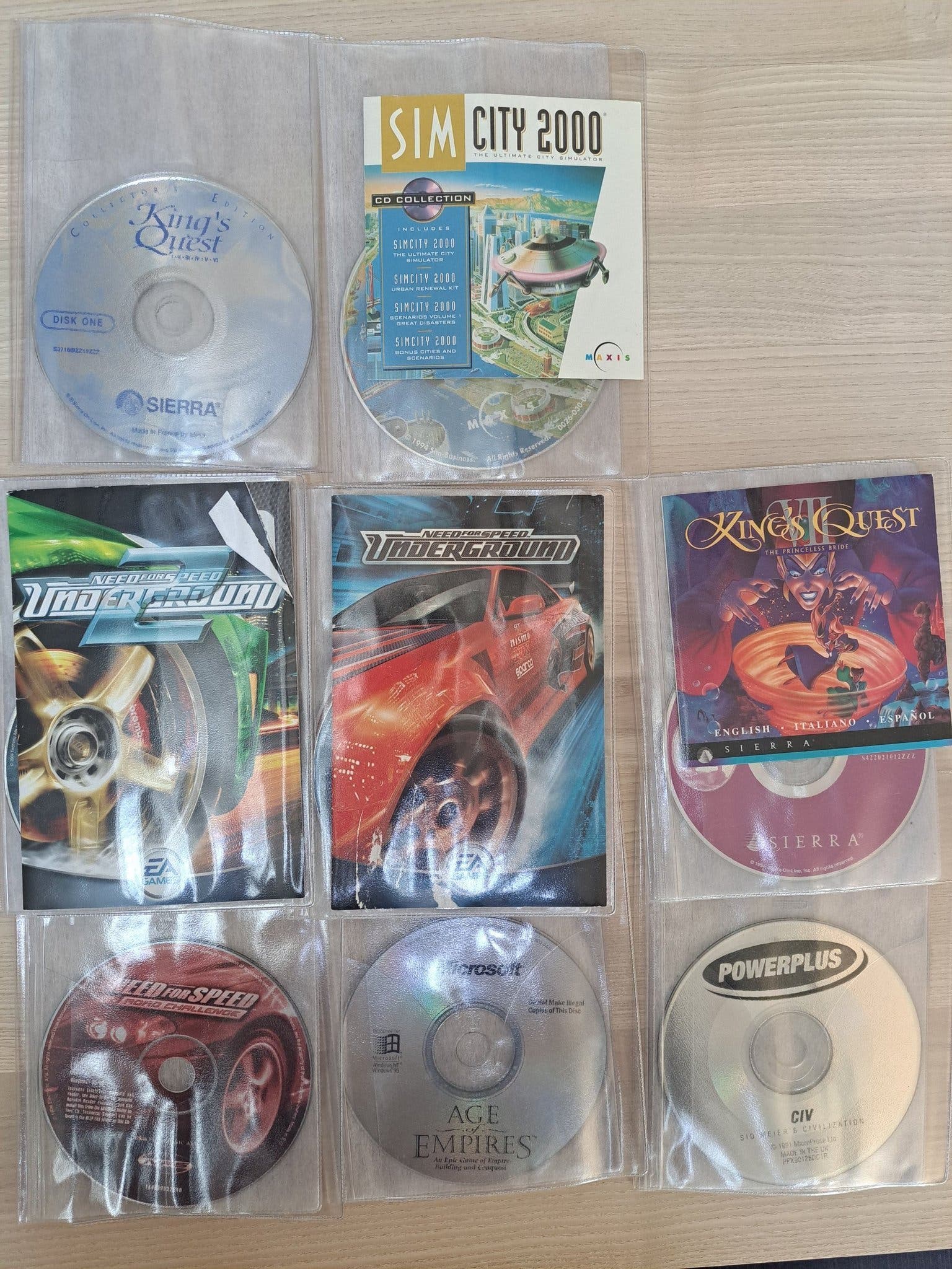 Se produkter som liknar Samling av PC-spel - King's Q.. på Tradera ...