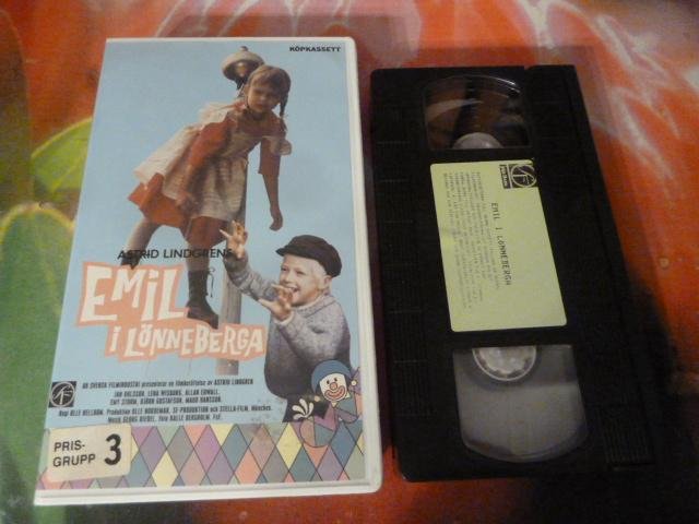 EMIL I LÖNNEBERGA, VHS, BARNF.. | Köp från keepeer14488 på Tradera ...